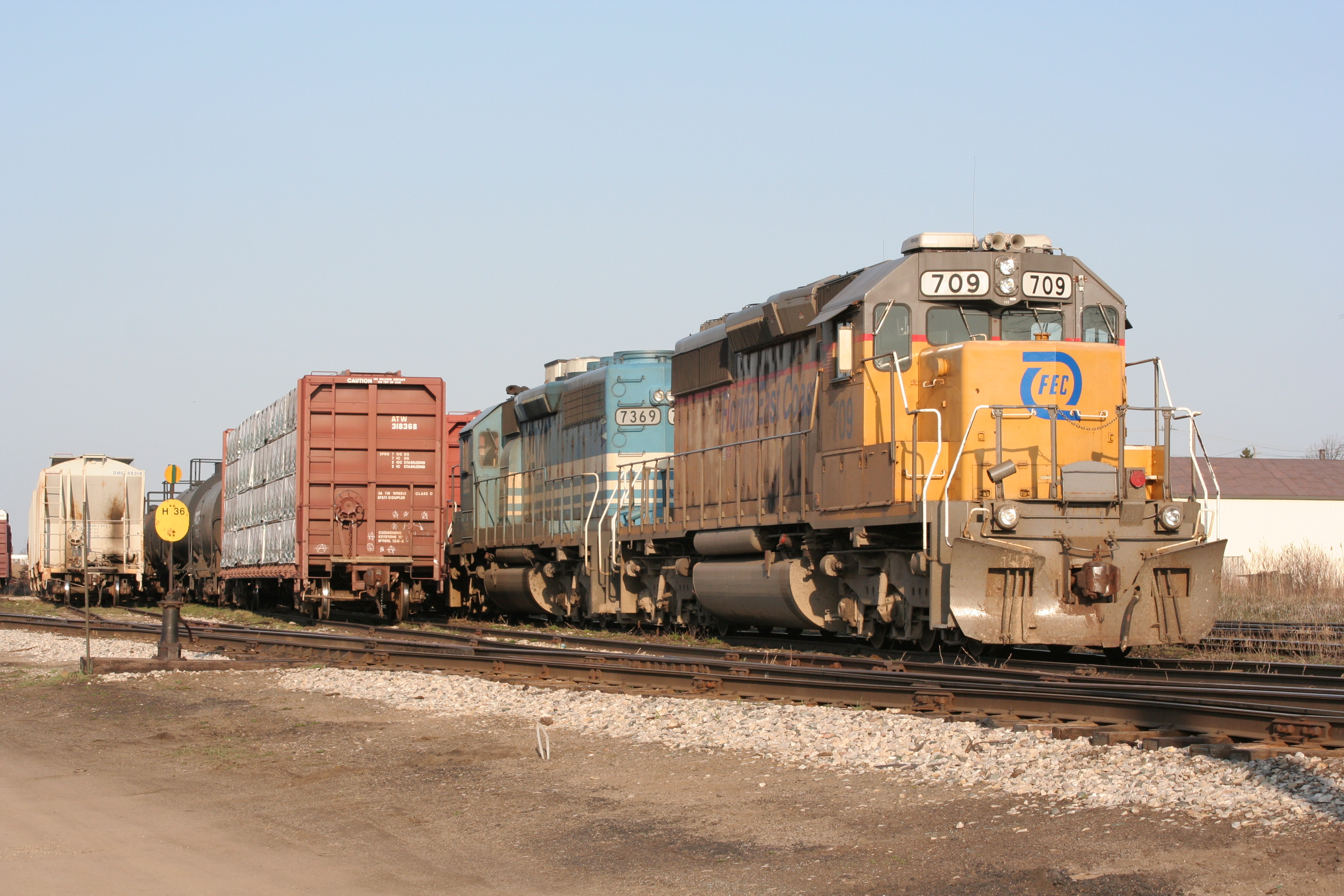 Railpictures.ca - Kevin Flood Photo: GEXR 431 is sitting dead again ...