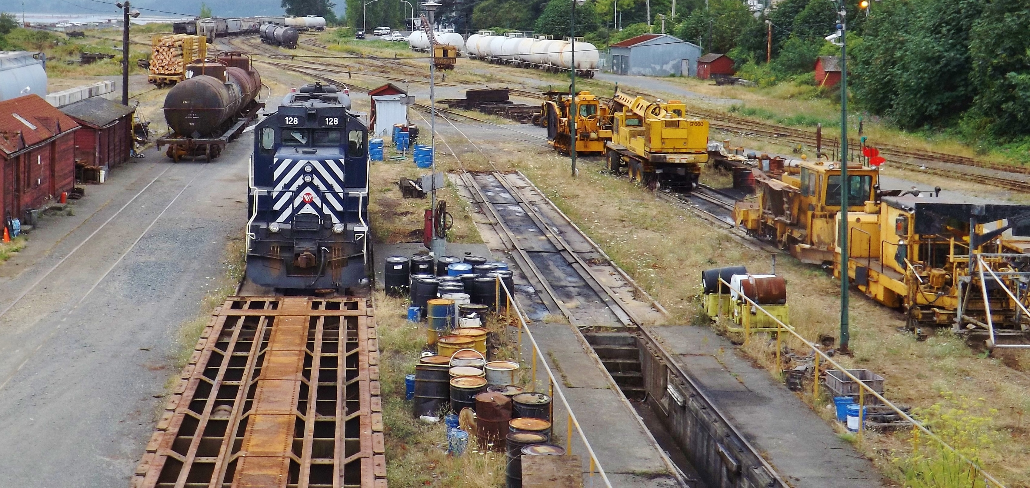 Railpictures.ca - Derek Nelson Photo: SRY 128 sits in Wellcox yard on ...