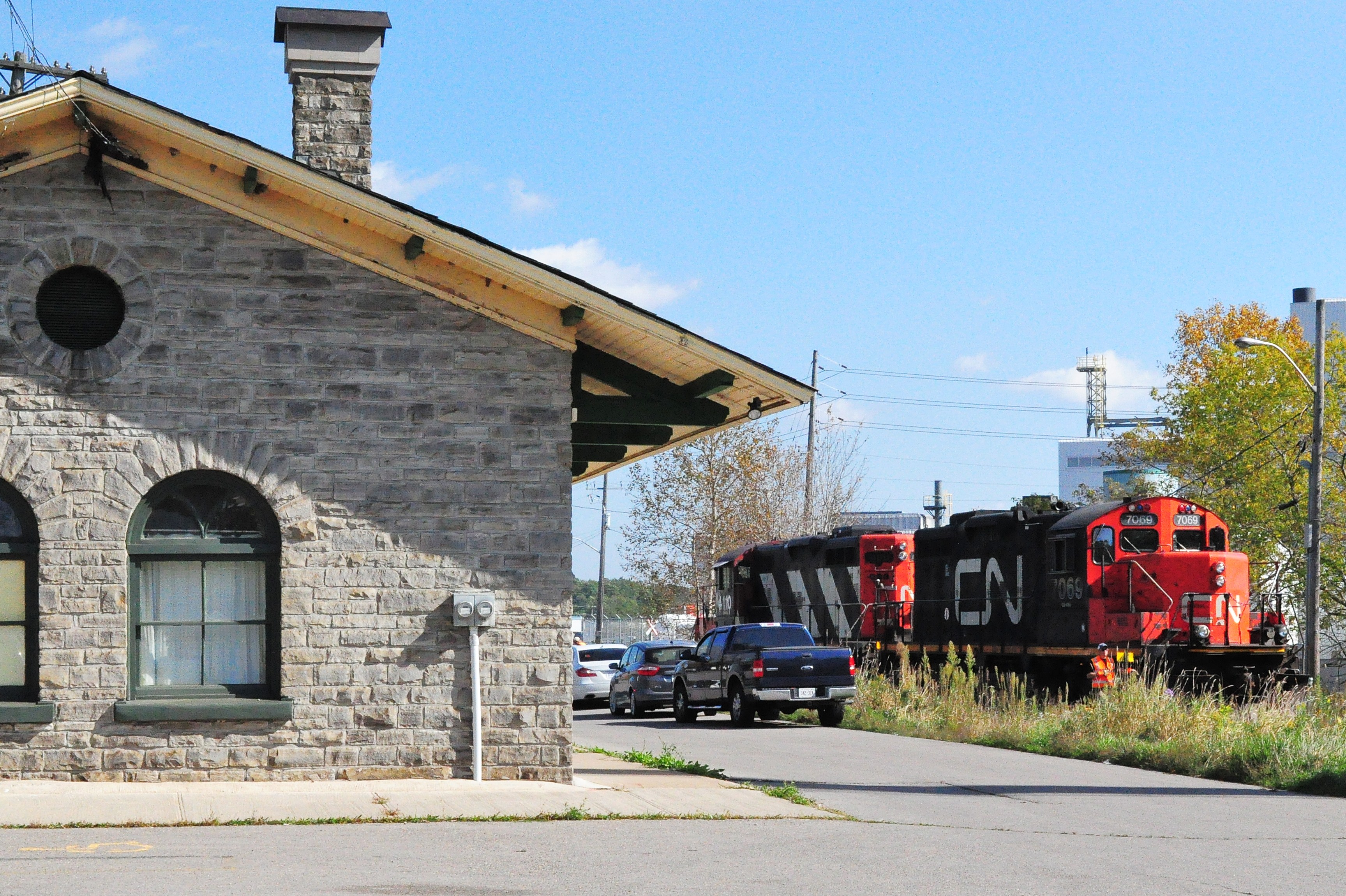 Railpictures.ca - sdfourty Photo: On the back track: CN 518, with GP9RM ...