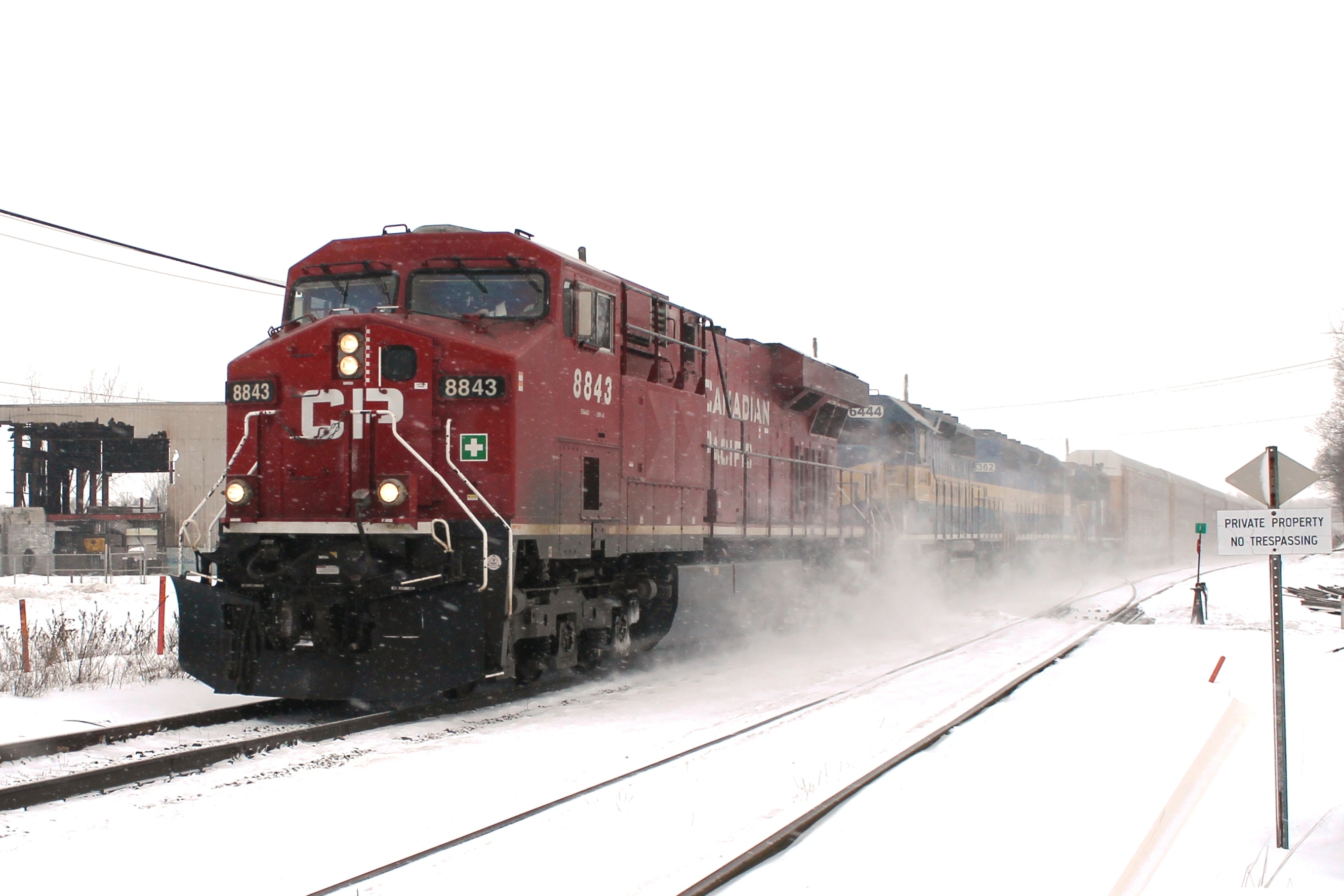 Railpictures.ca - John Lowes Photo: Four locos battle through the snow ...