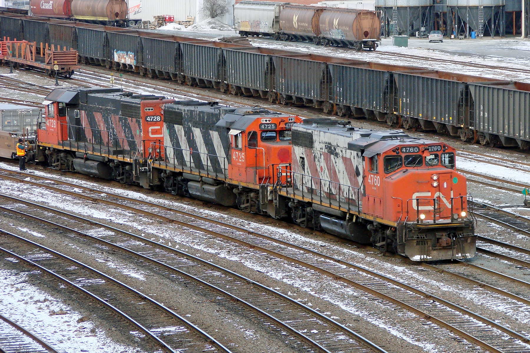 Railpictures.ca - steve arnot Photo: GP38-2(W) 4760, GP38-2 4725 and ...
