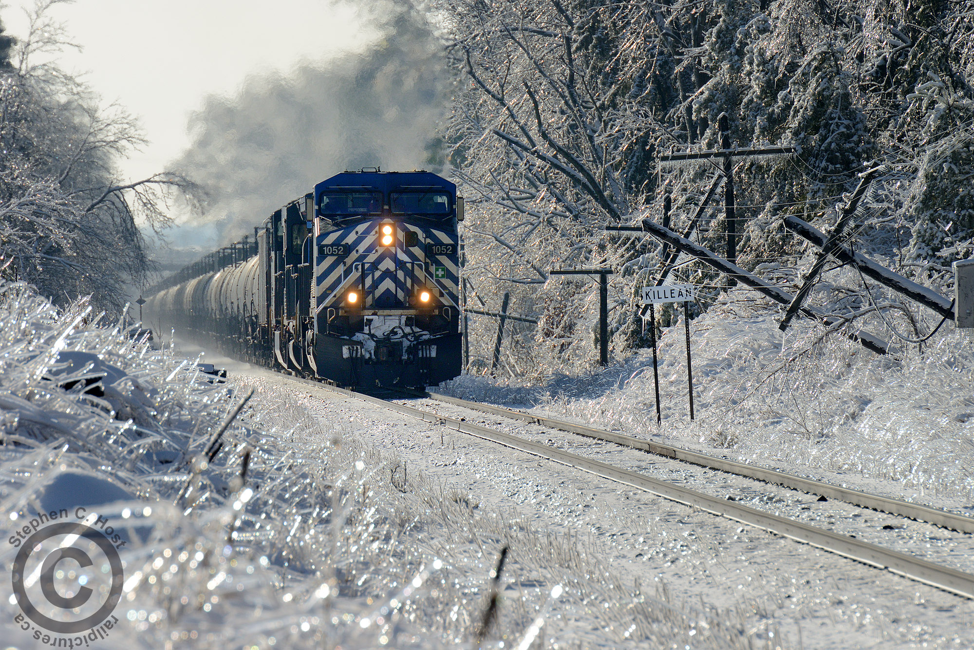 Railpictures.ca - Stephen C. Host Photo: Ice Storm damage, is evident ...