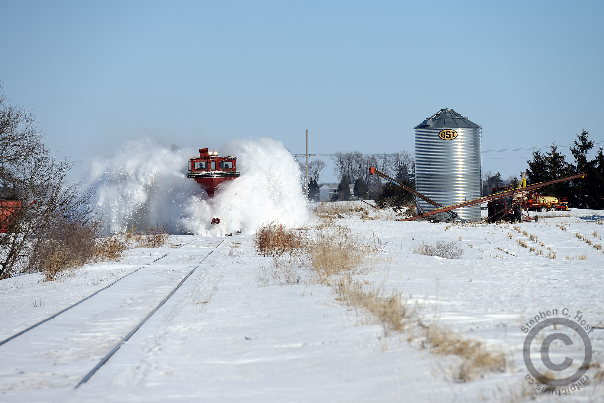 Railpictures.ca - Stephen C. Host Photo: OSR’s still plowing.. and you ...