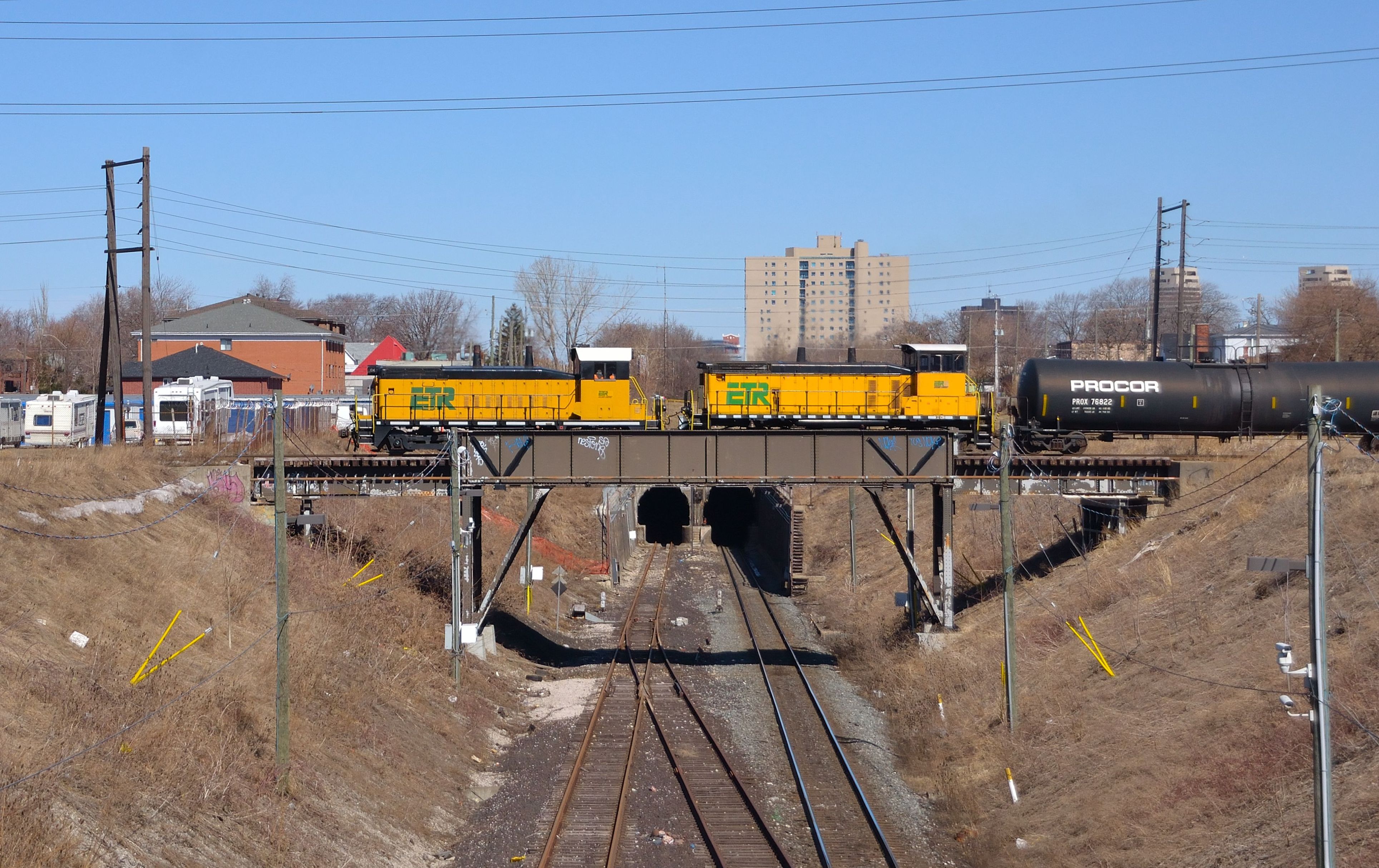 Railpictures.ca - Jay Butler Photo: ETL 104 & 107 haul their train ...