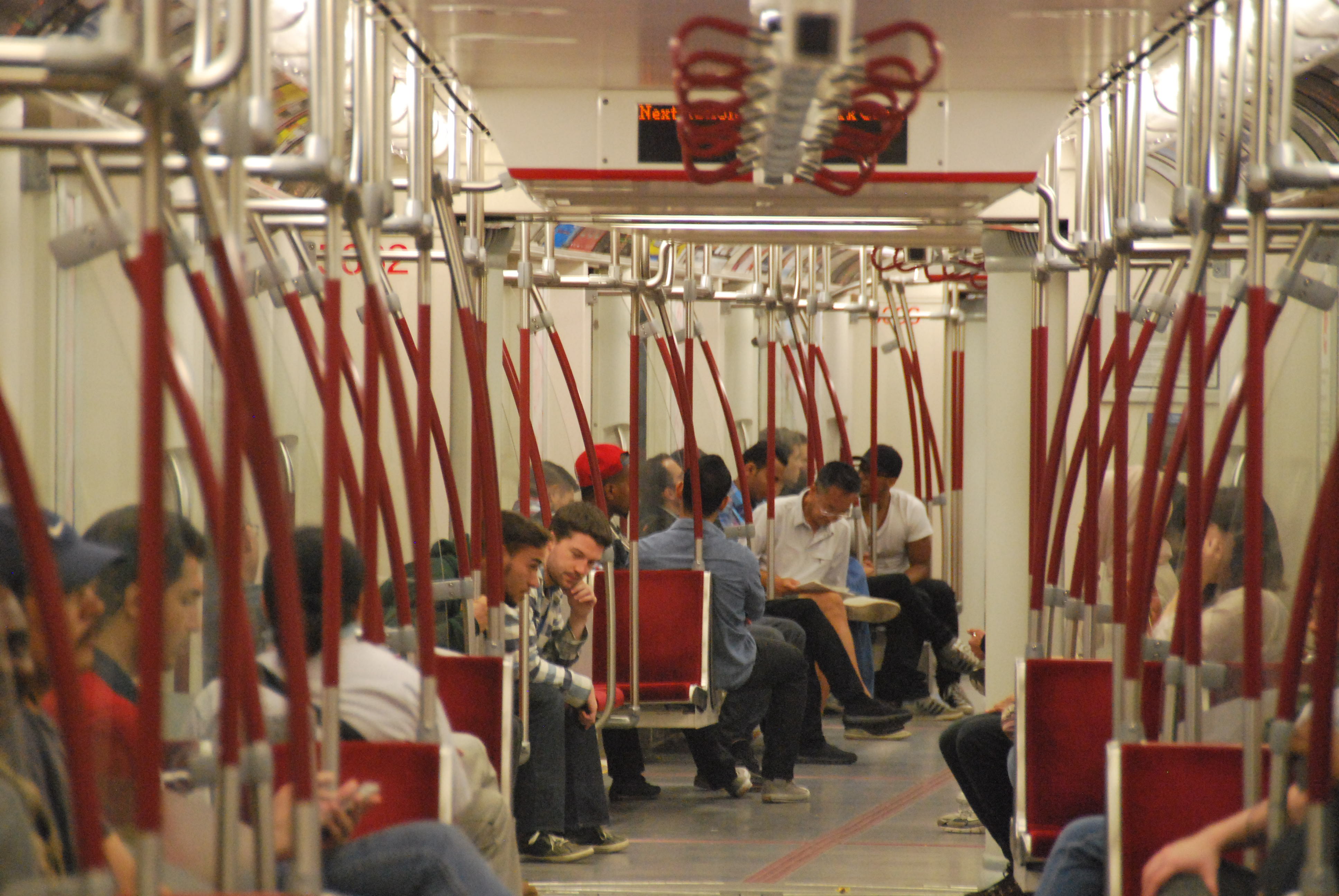 Railpictures.ca - Mitchell Gault Photo: One of the many new articulated ...