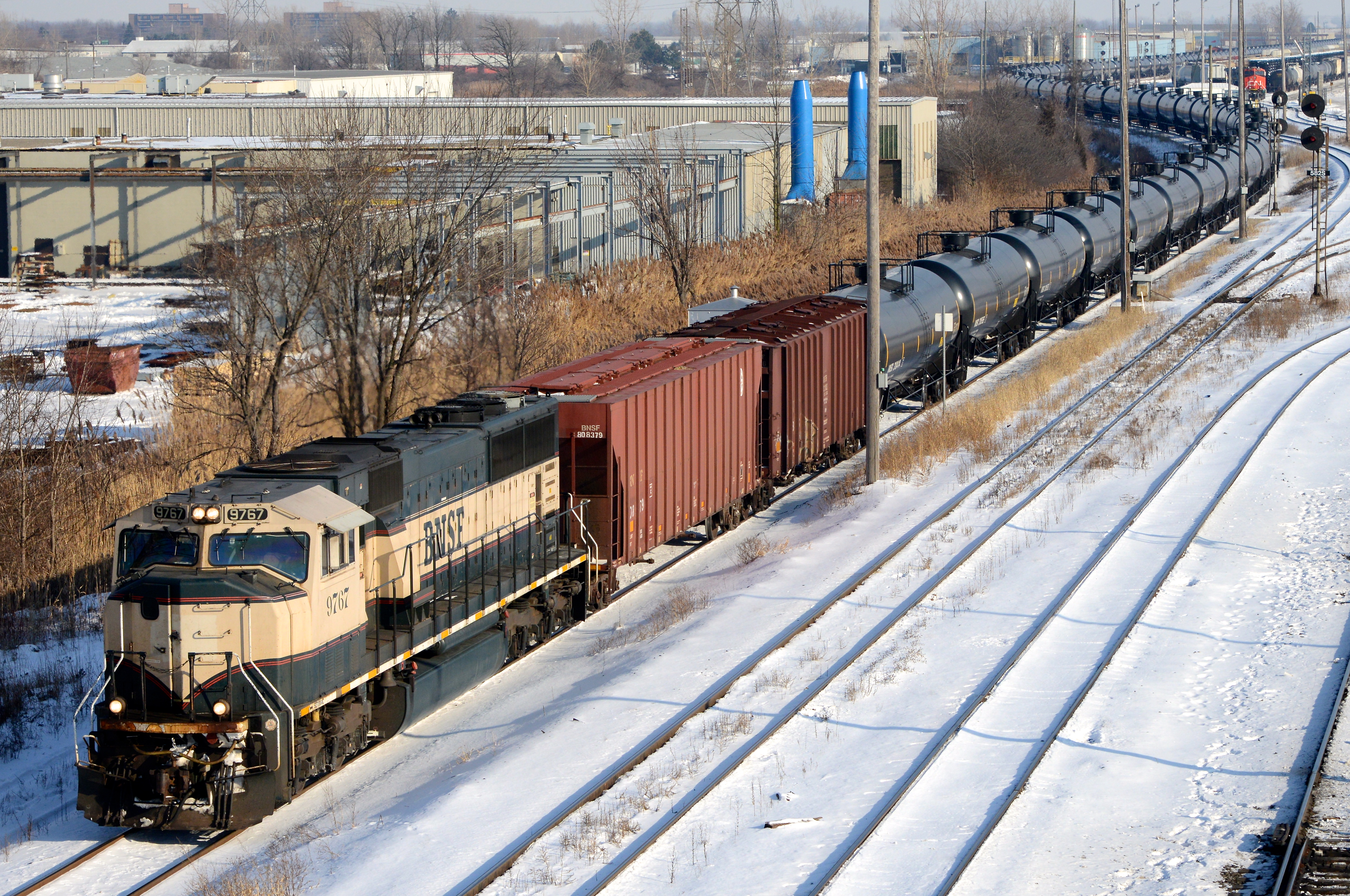 Railpictures.ca - Marc Dease Photo: BNSF 9767 leads train 711 towards ...
