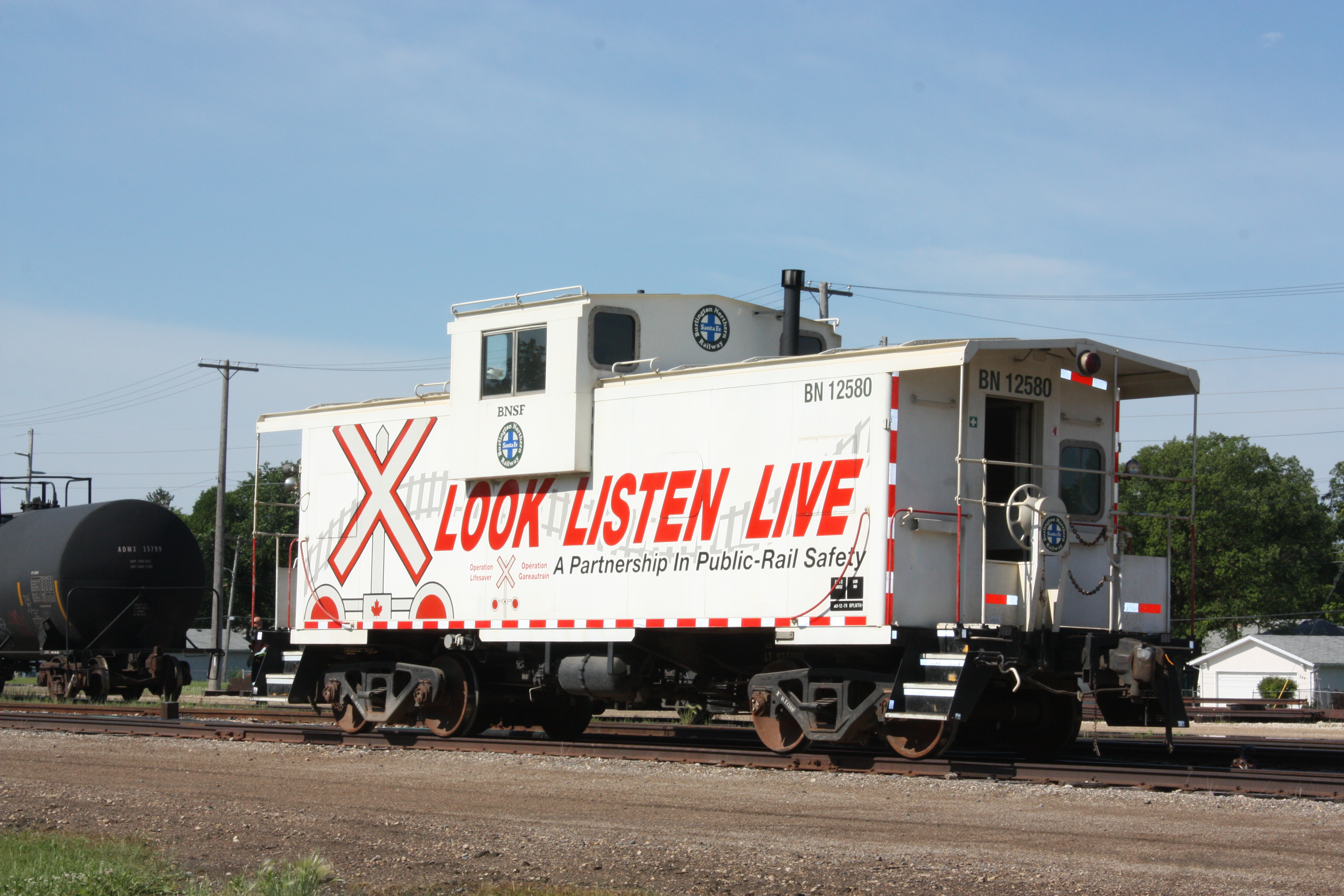 Railpictures.ca - Taylor Woolston Photo: The BNML caboose, BN 12580 ...