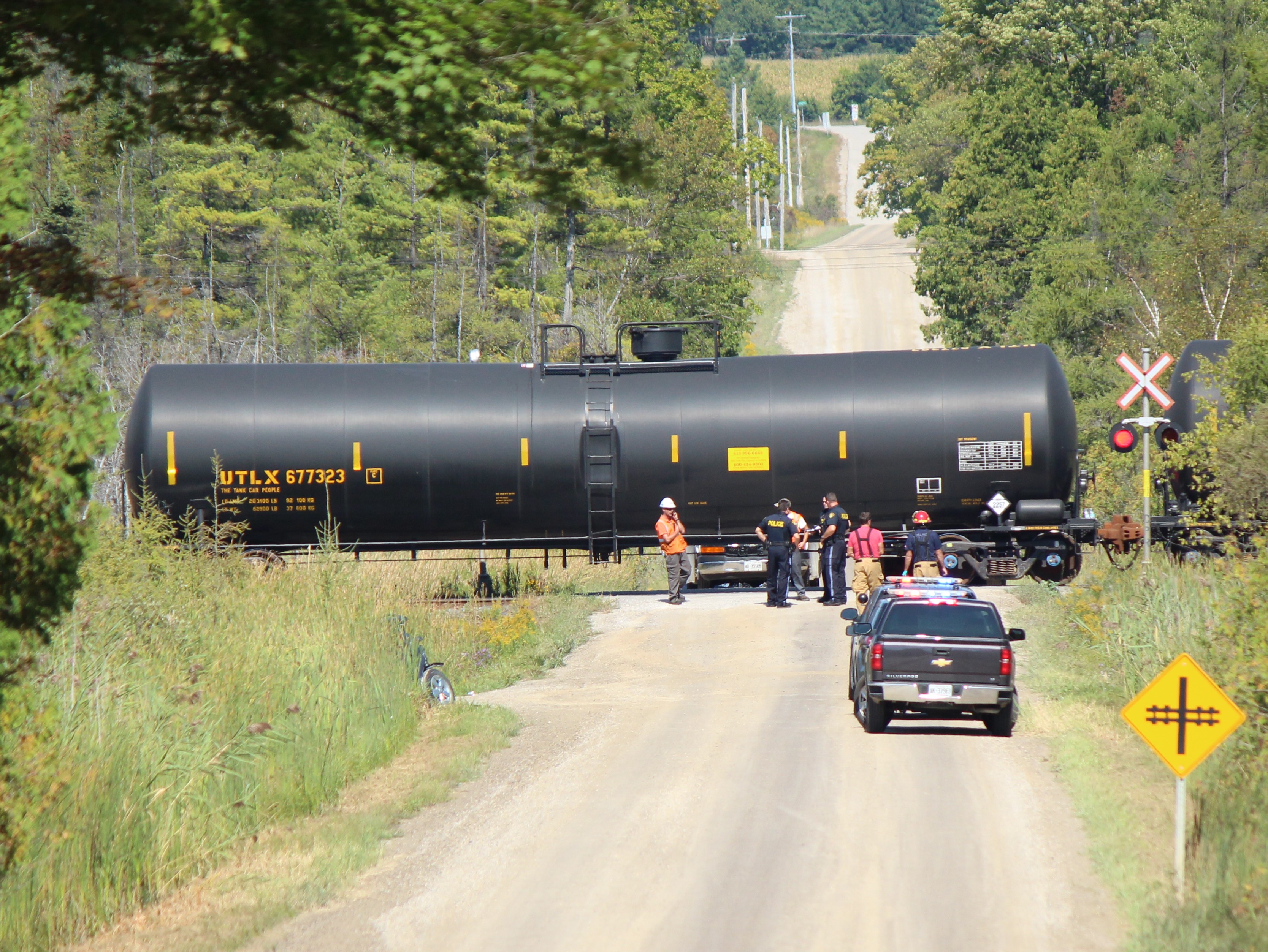 Railpictures.ca - BPurdy Photo: Rail tanker car UTLX 677323, with its ...