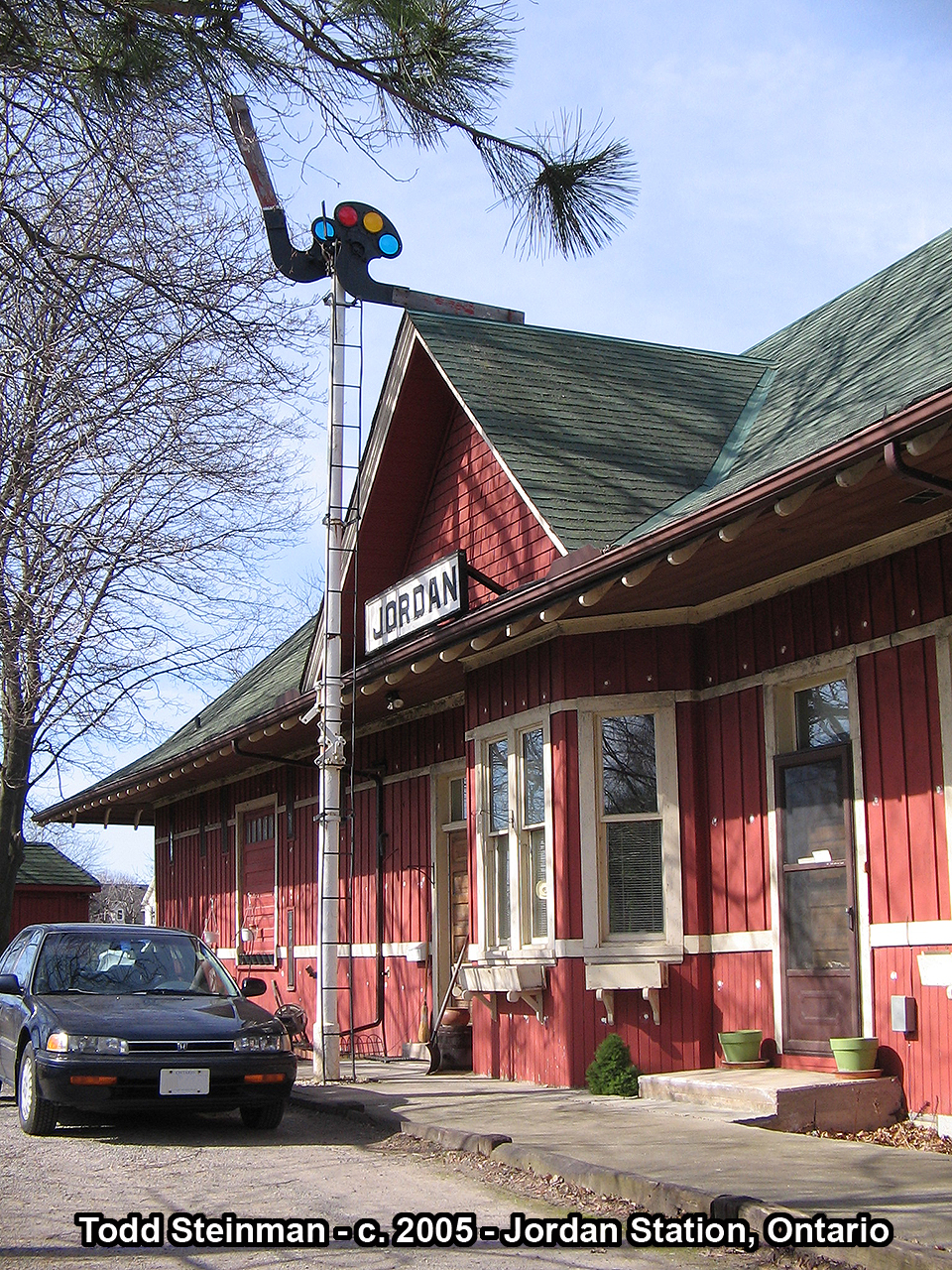 Railpictures.ca - Todd Steinman Photo: Ex-CN Jordan Station, now a ...