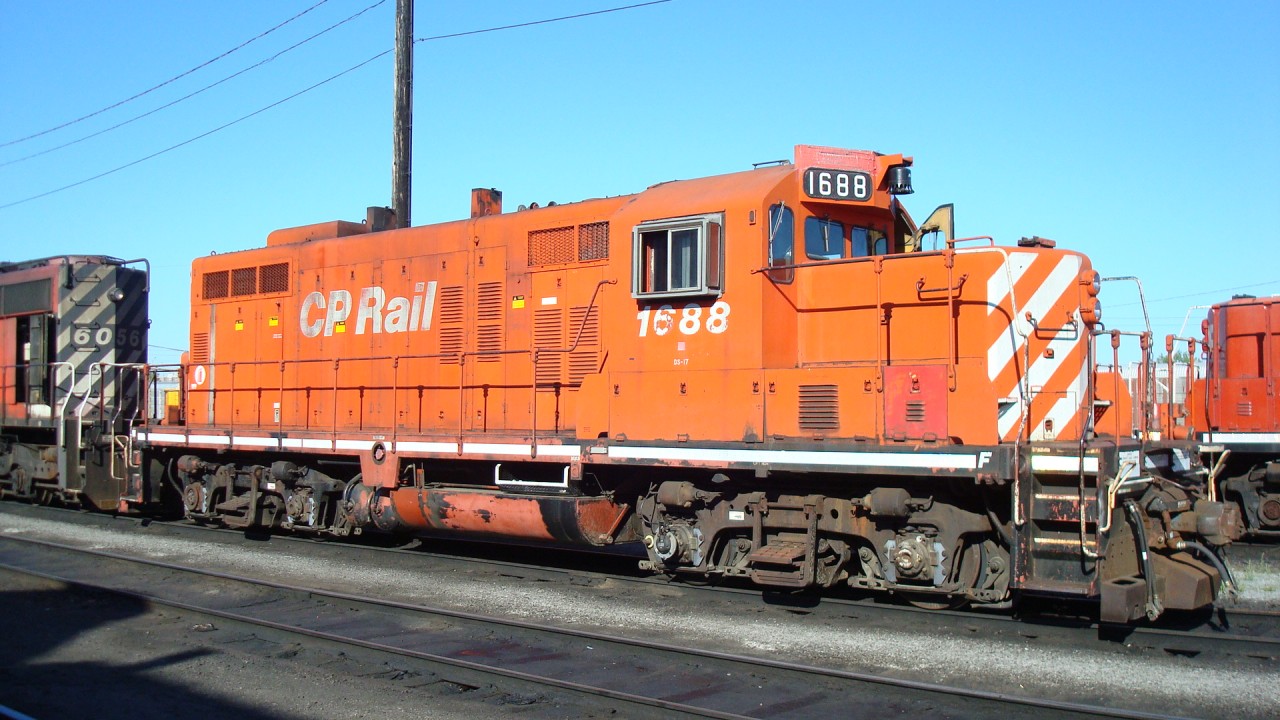 Railpictures.ca - Paul Santos Photo: Built in 1954 ex TH&B GP9 #401 was ...