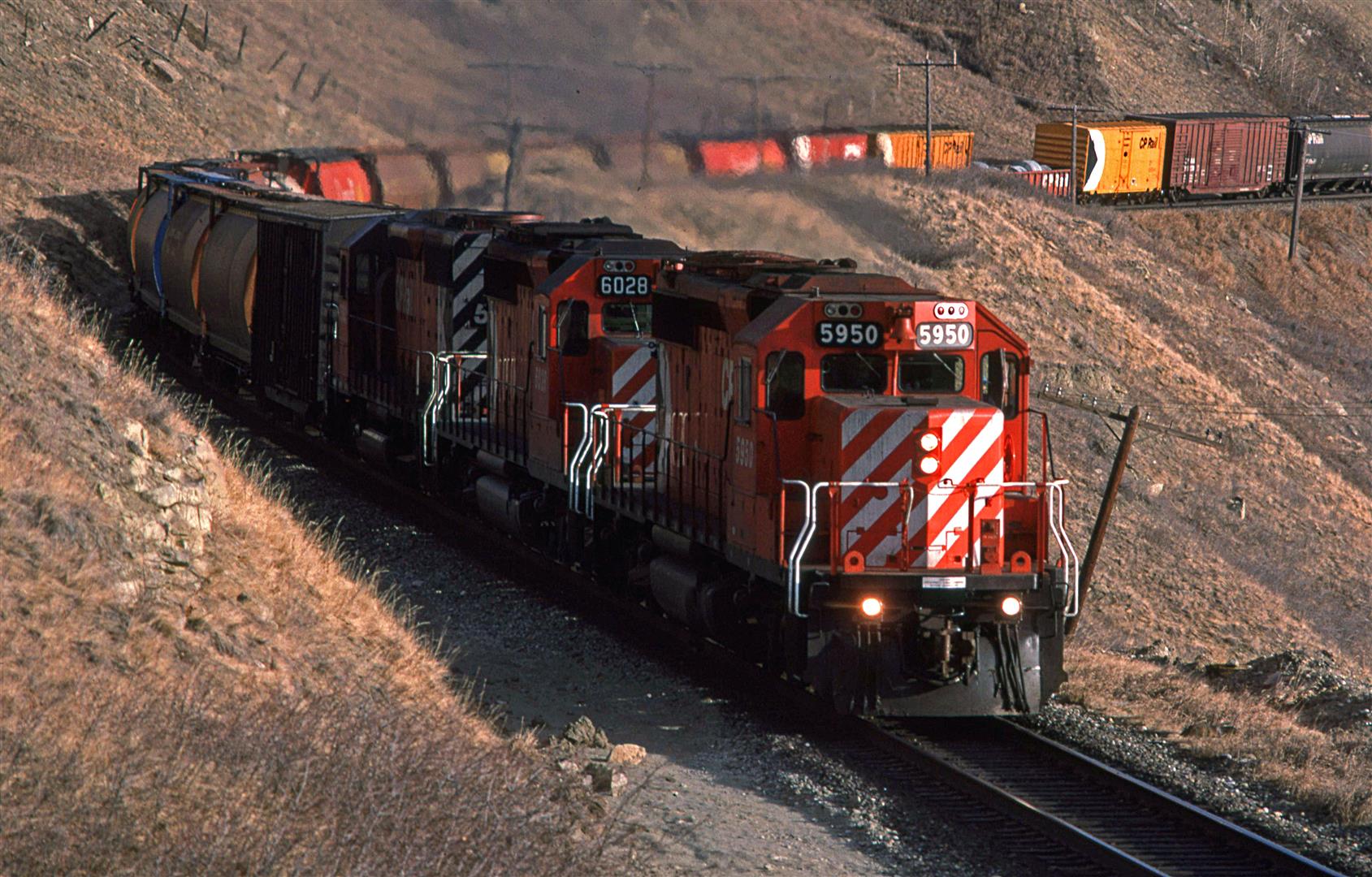 Railpictures.ca - Steve Young Photo: A slightly different perspective ...