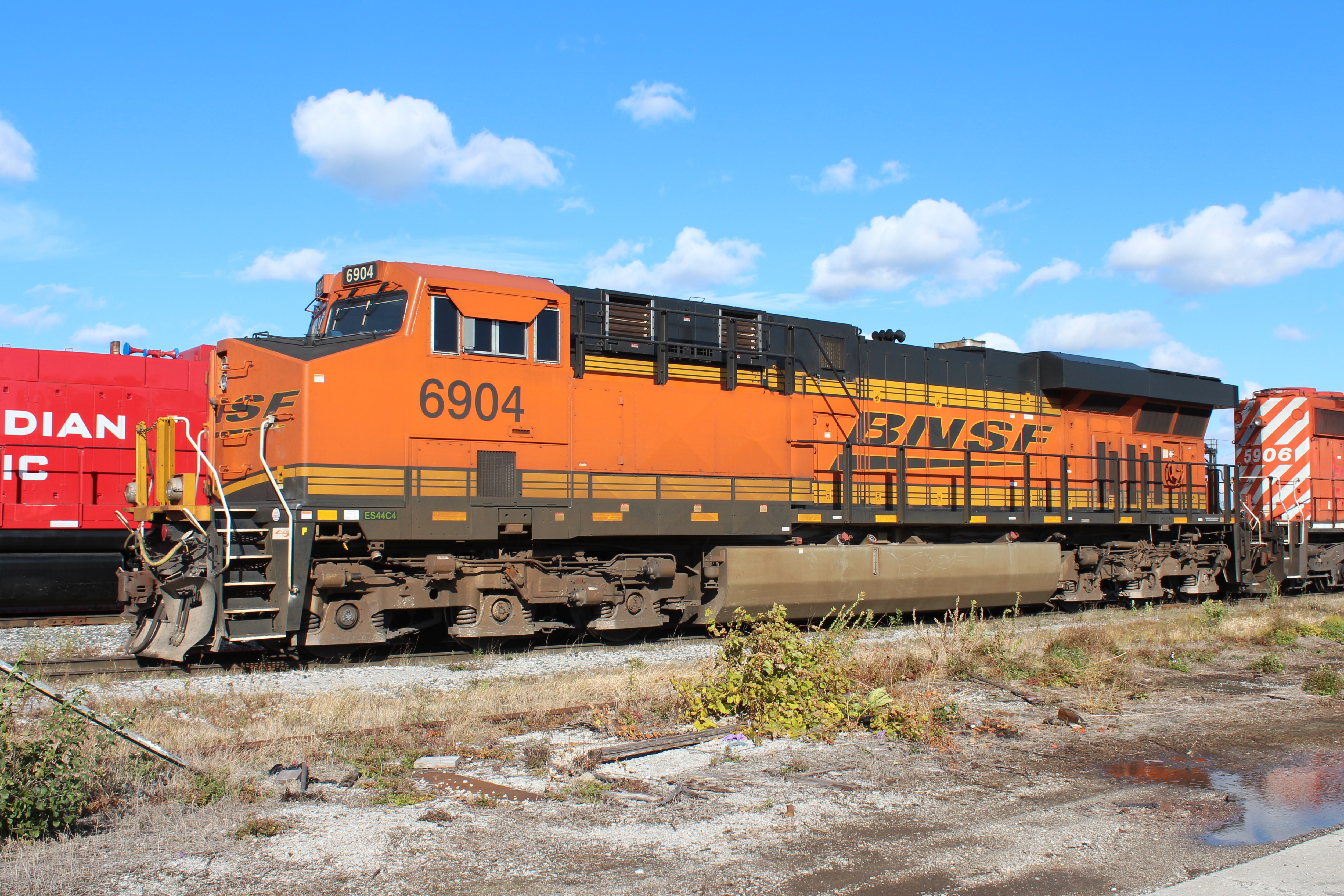 Railpictures.ca - Paul Santos Photo: This is a six wheeled locomotive ...