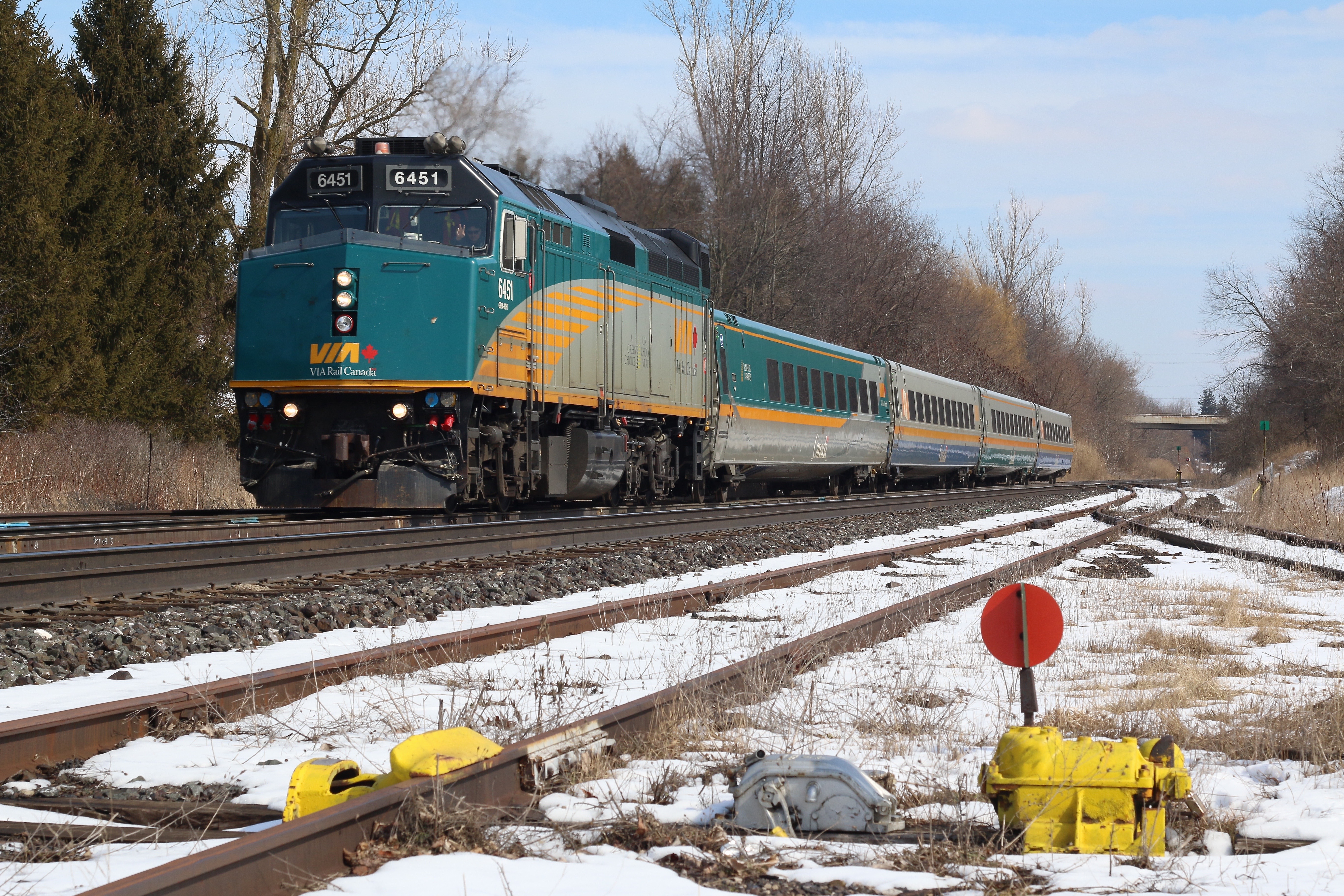 Railpictures.ca - Marcus W Stevens Photo: The crew inside the cab of ...