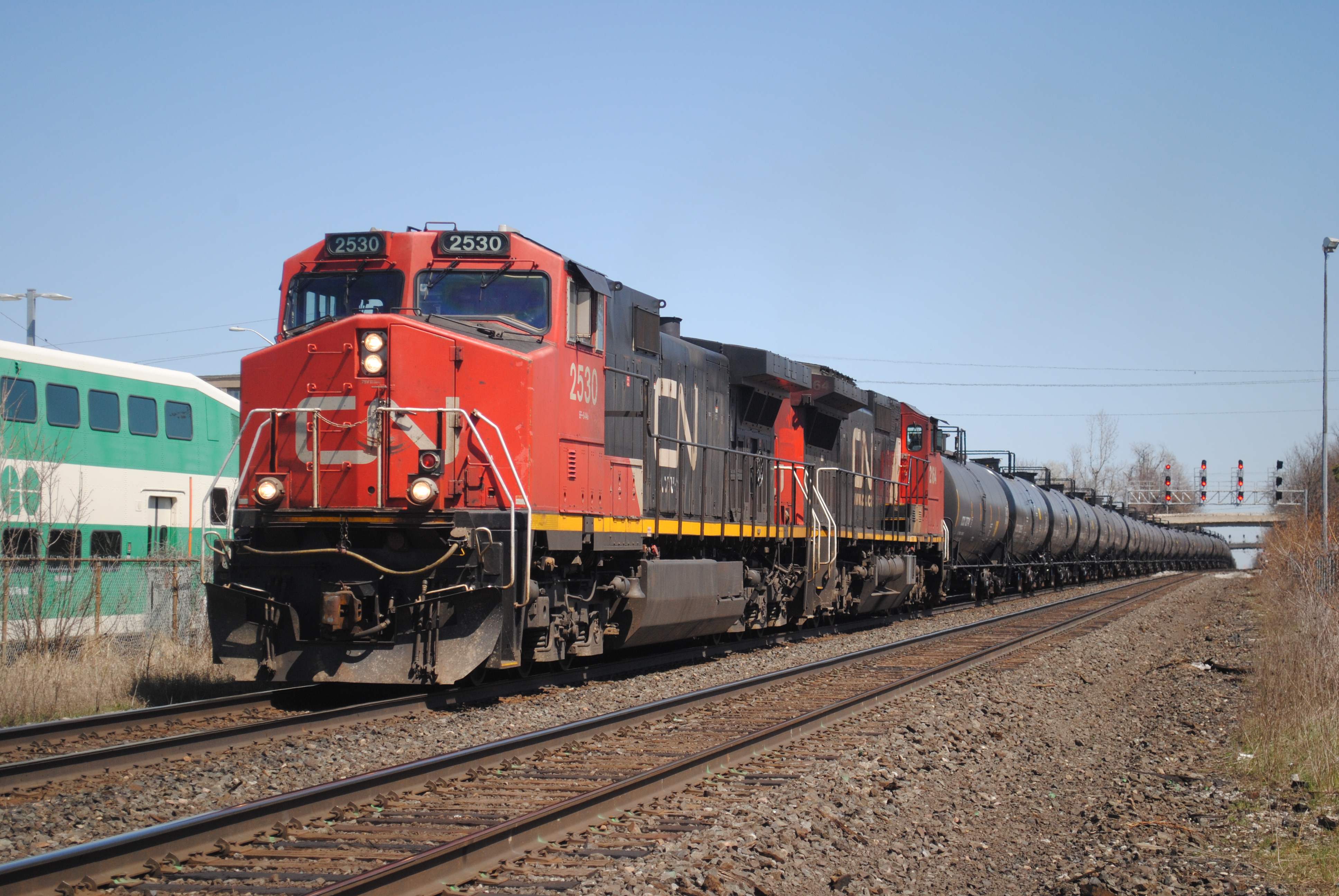 Railpictures.ca - Liam Dumancic Photo: A HUGE CN A435 passes Georgetown ...