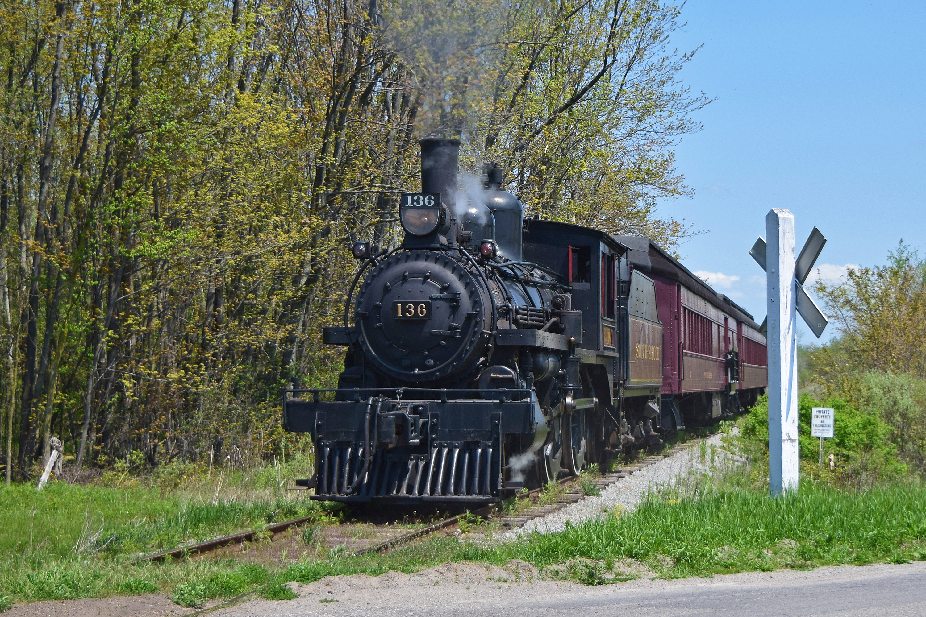 Railpictures.ca - Drew Goff Photo: South Simcoe Railway 136 heads ...