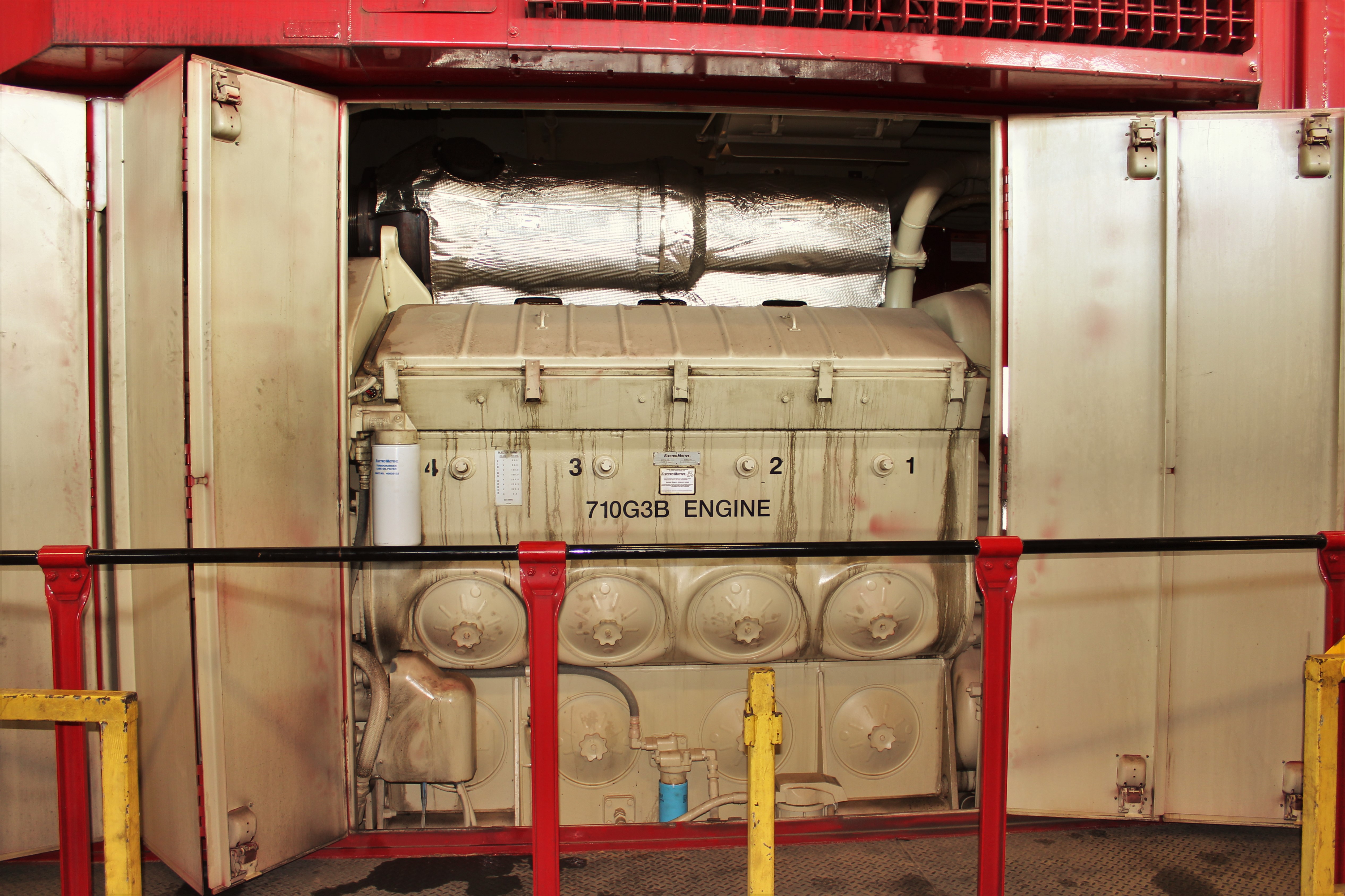 Railpictures.ca - Paul Santos Photo: Here is the view of one half of an ...