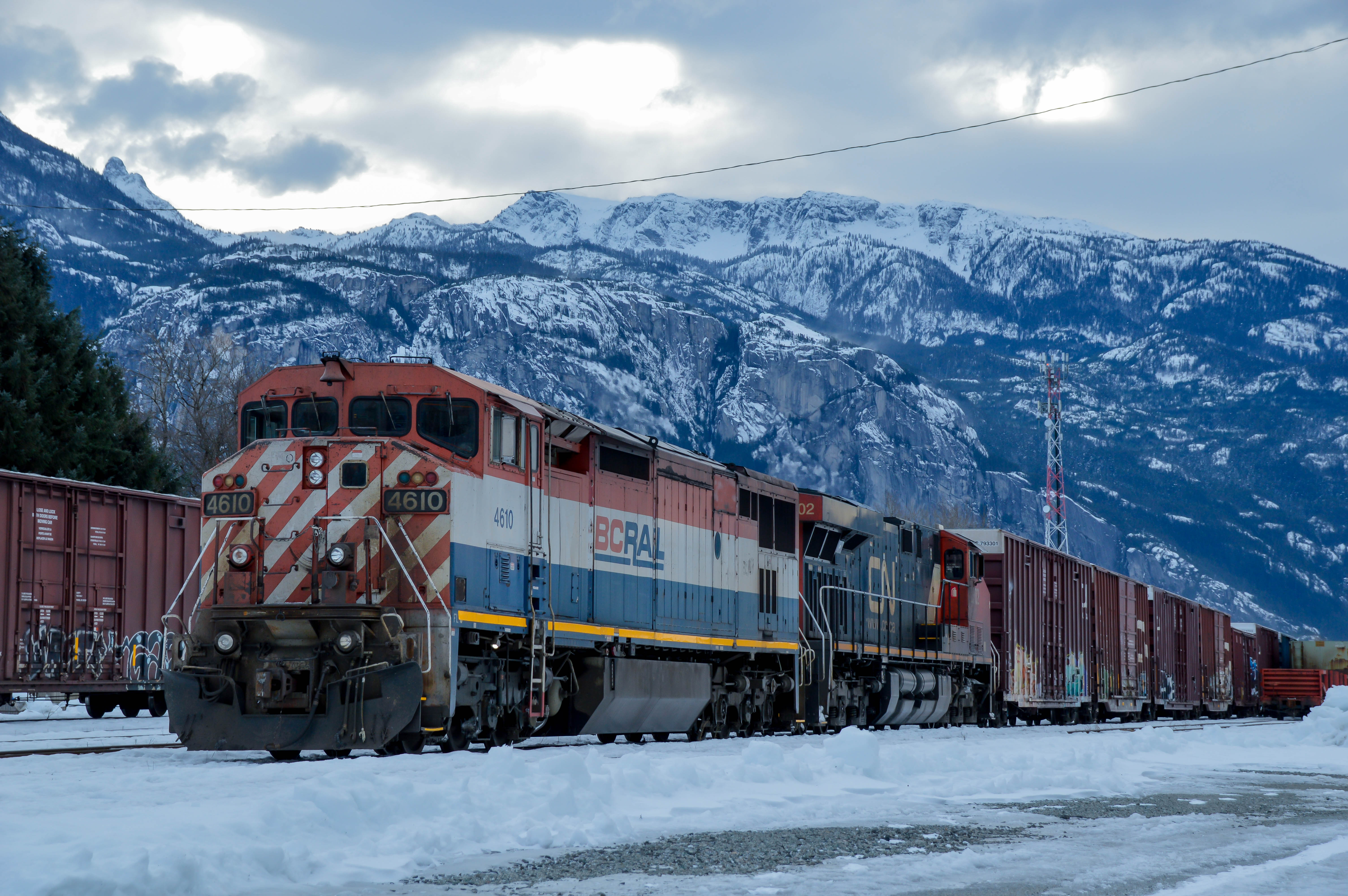 Railpictures.ca - Adam Steele Photo: A recently arrived L546 sits in ...