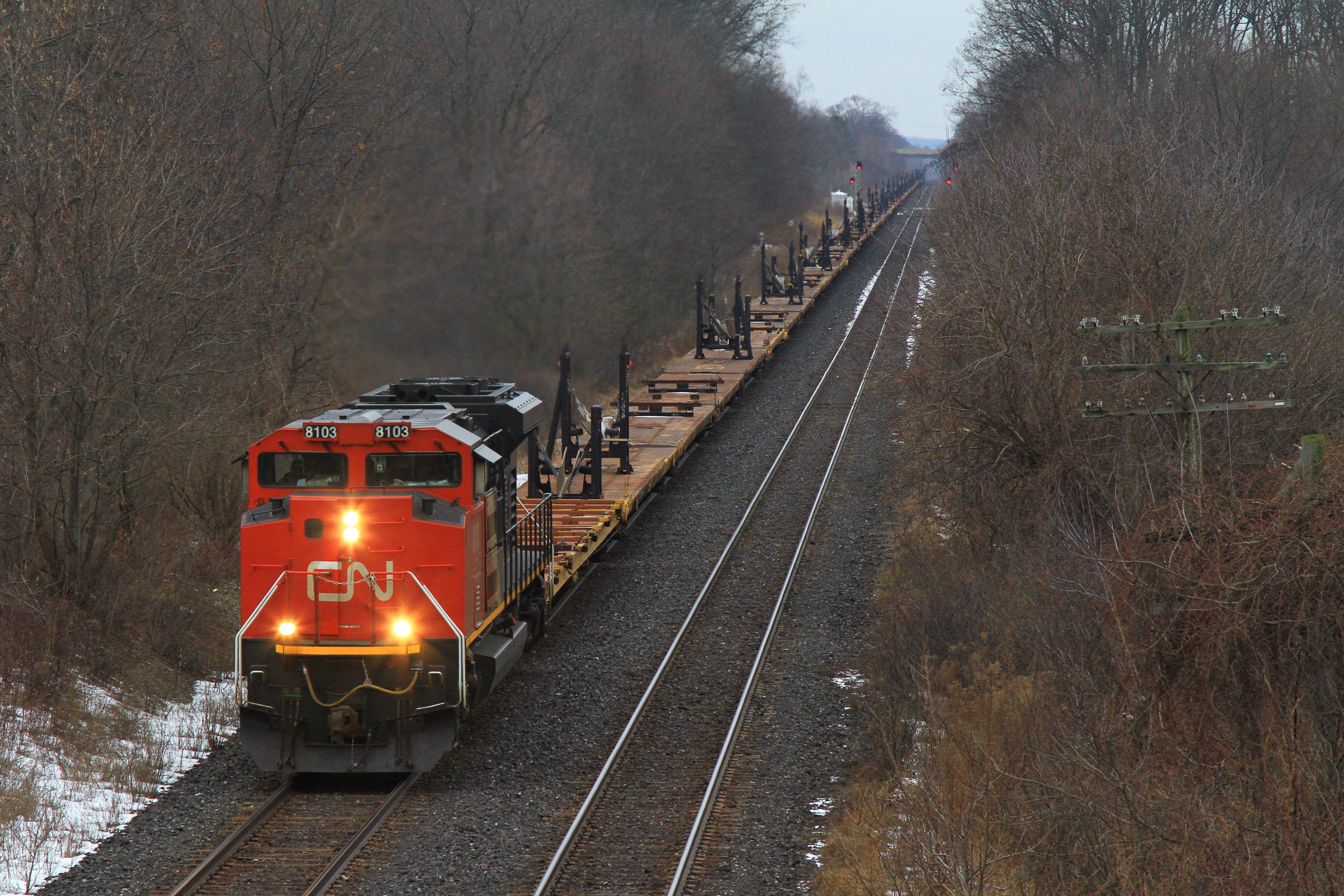 Railpictures.ca - frmn2001 Photo: Back to back empty windmill trains ...