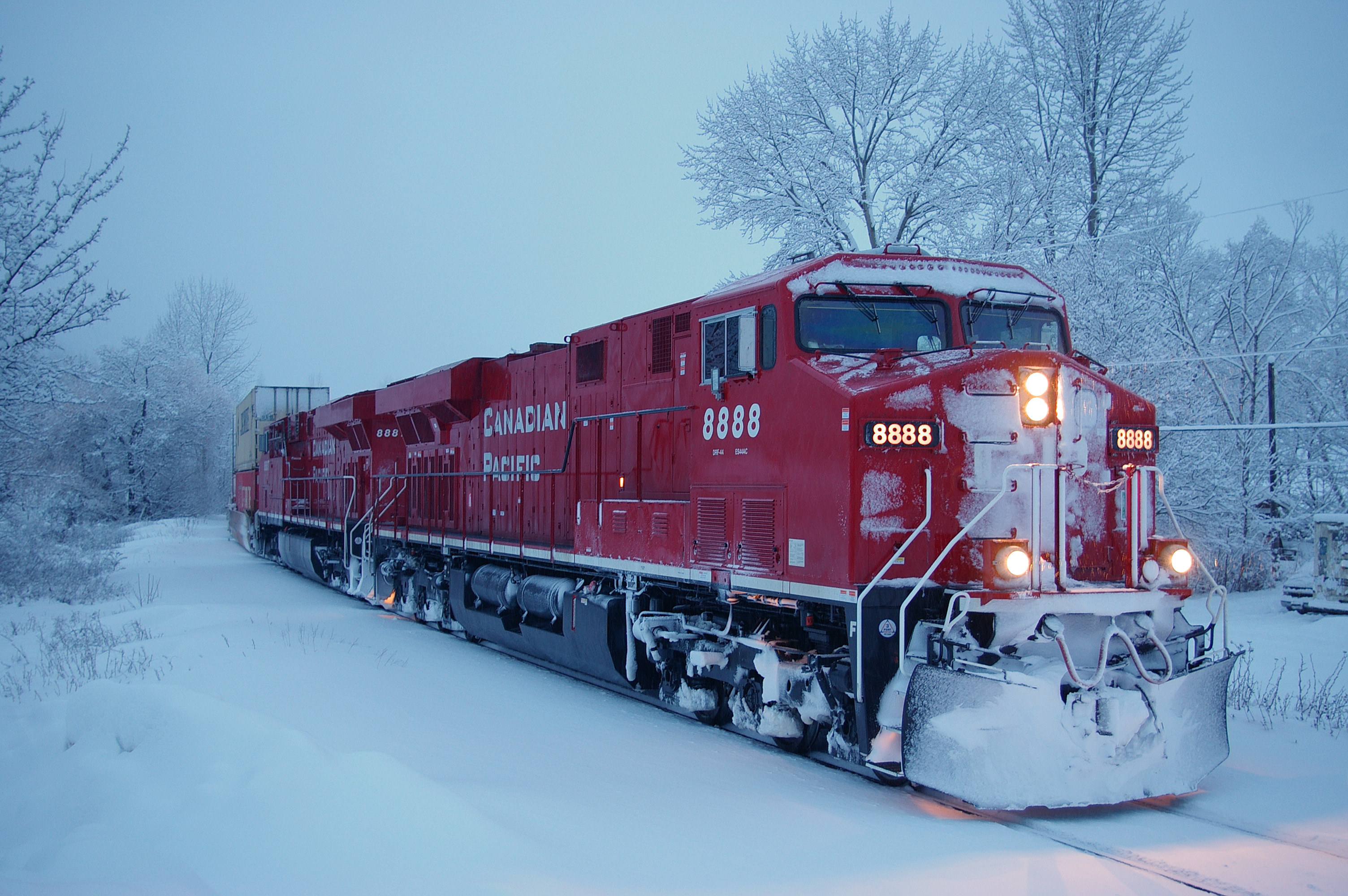Railpictures.ca - Greg Sherwood Photo: It had snowed over night and the ...