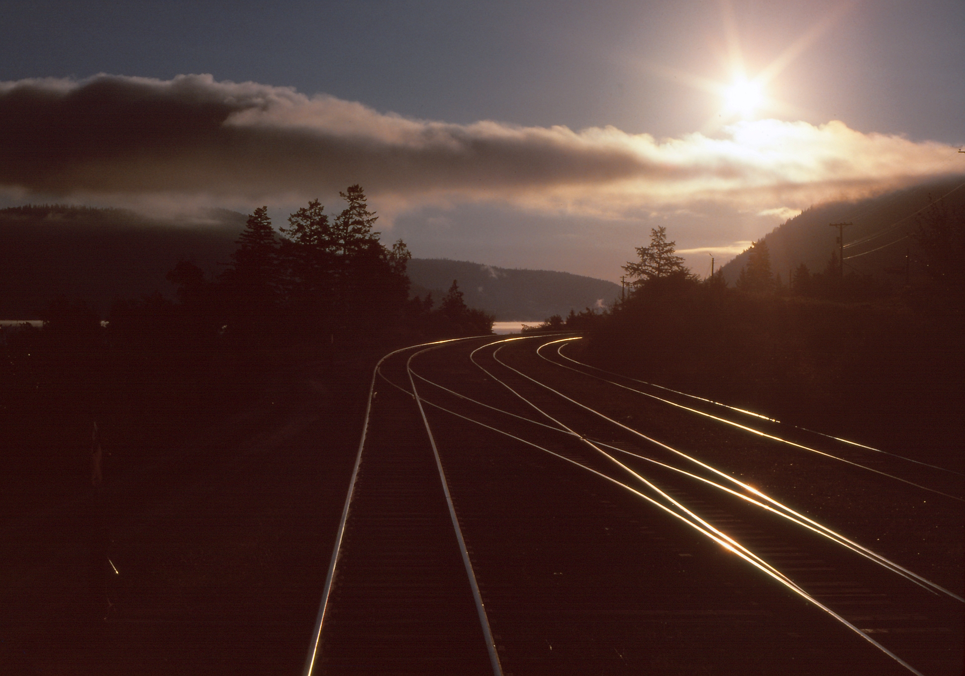Railpictures.ca - Doug Lawson Photo: Sunrise at Williams Lake. Took ...