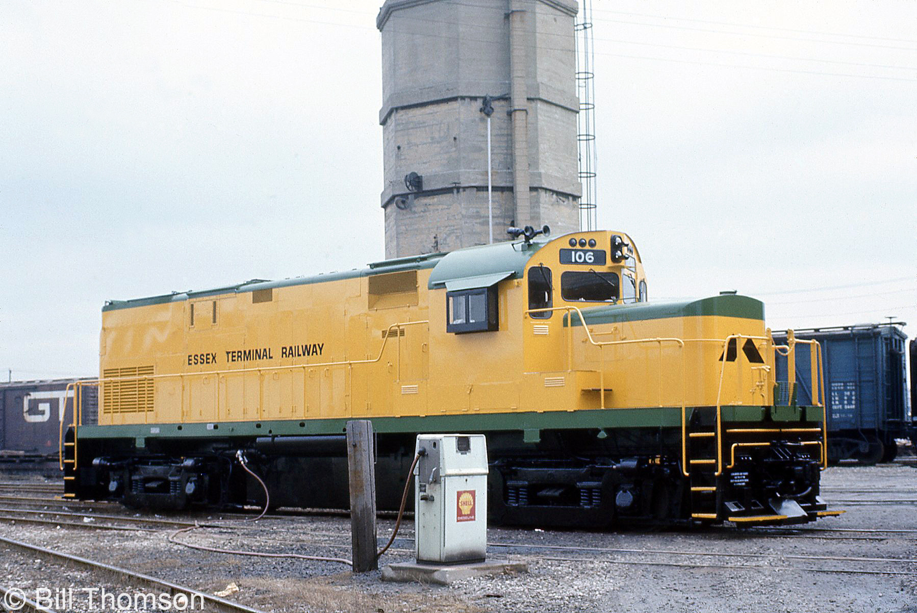Railpictures.ca - Bill Thomson Photo: “Fill ‘er up!” Essex Terminal ...