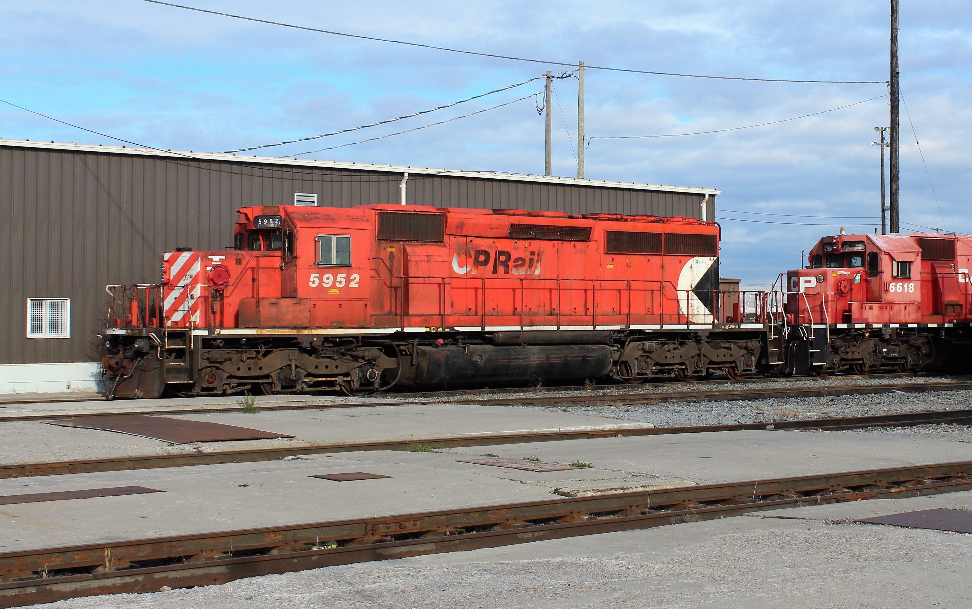 Railpictures.ca - Paul Santos Photo: An SD40-2 that is still on the ...