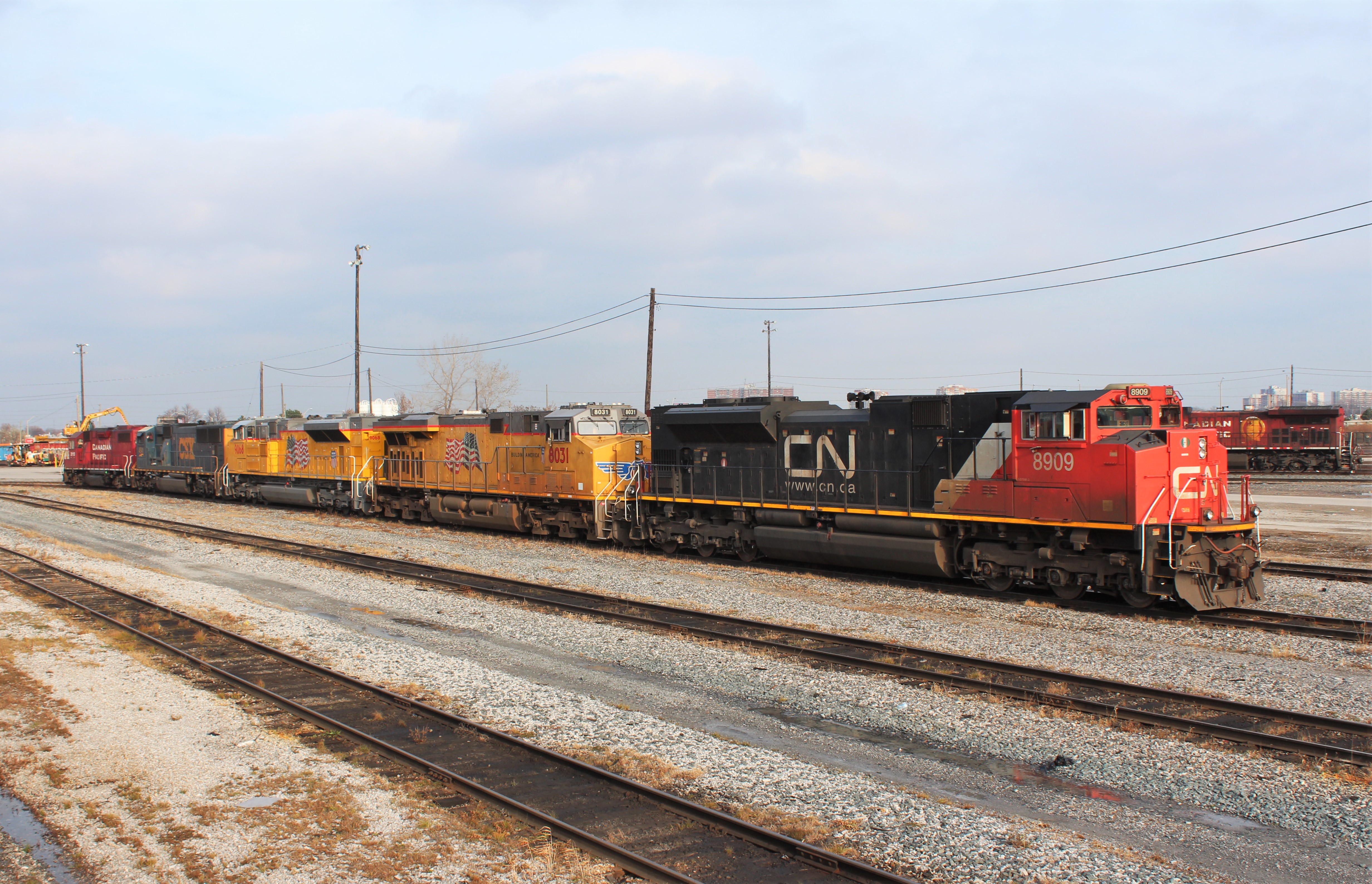 Railpictures.ca - Paul Santos Photo: A lashup of four different ...