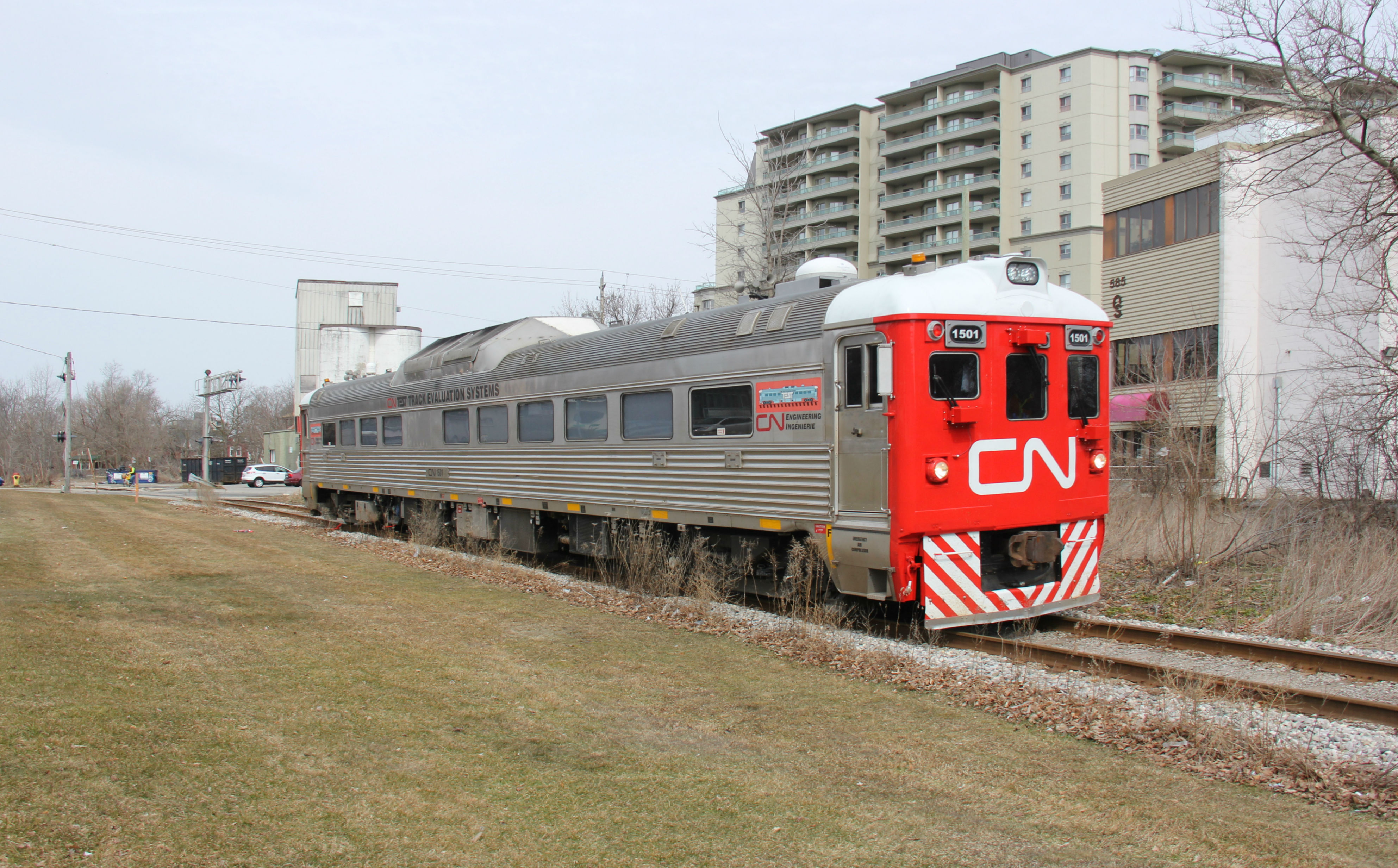 Railpictures.ca - Kevin Flood Photo: Well this is a surprise! While ...