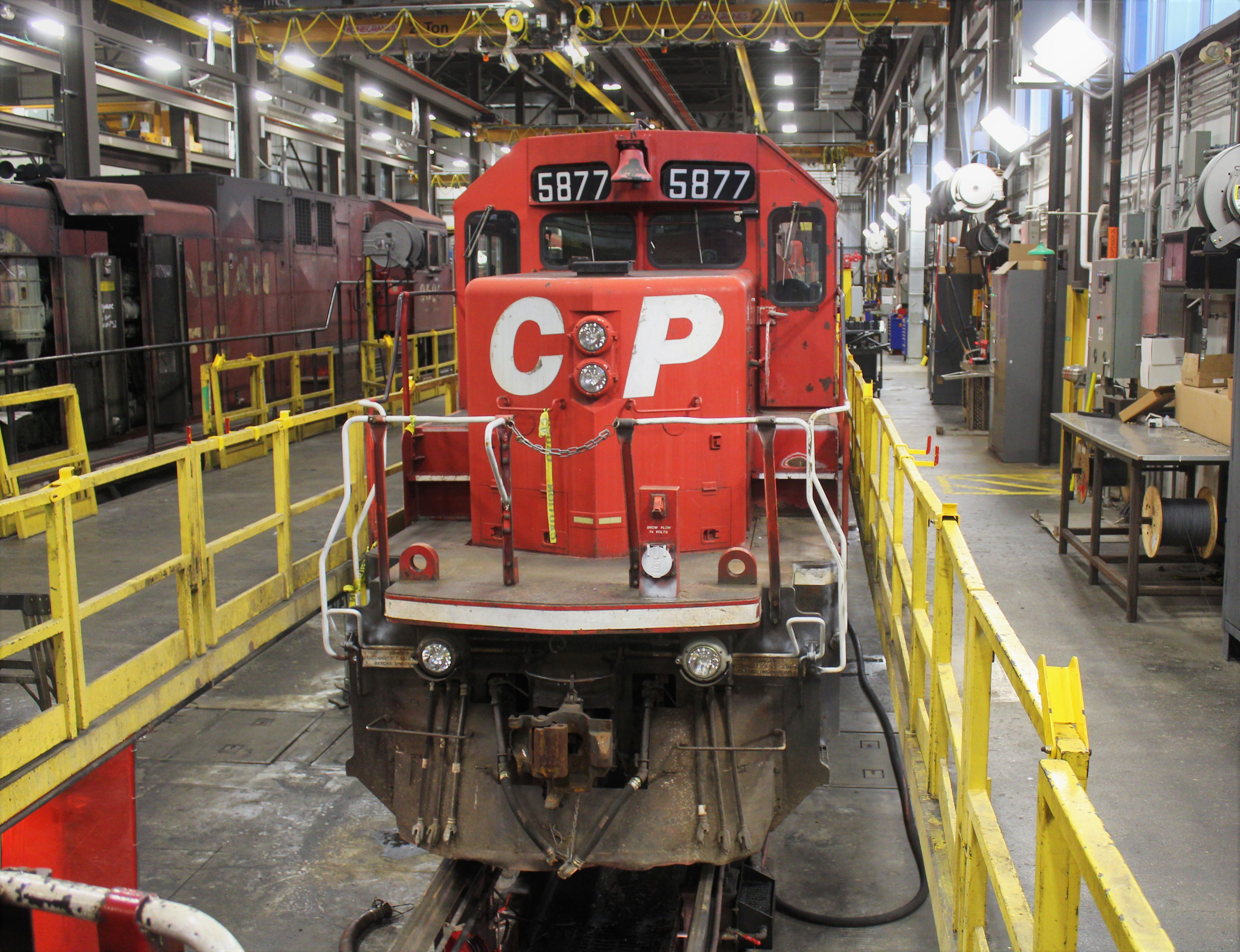 Railpictures.ca - Paul Santos Photo: CP 5877 in the shop being prepped ...