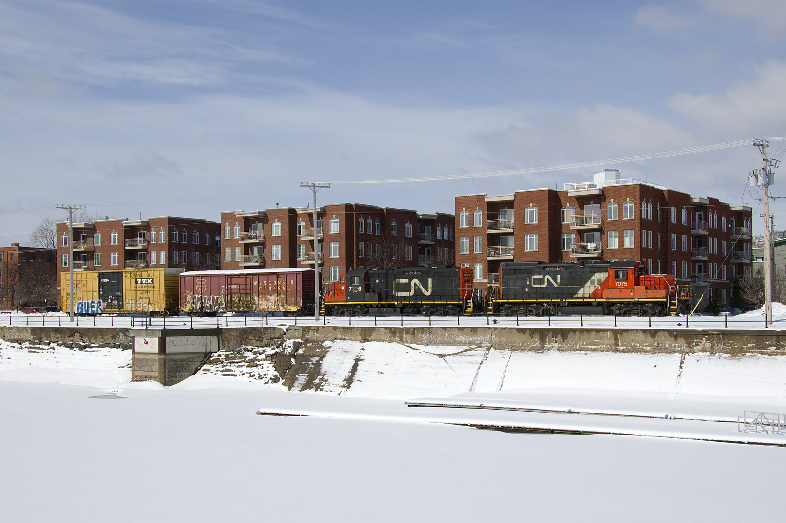 Railpictures.ca - Michael Berry Photo: The Pointe St-Charles switcher ...
