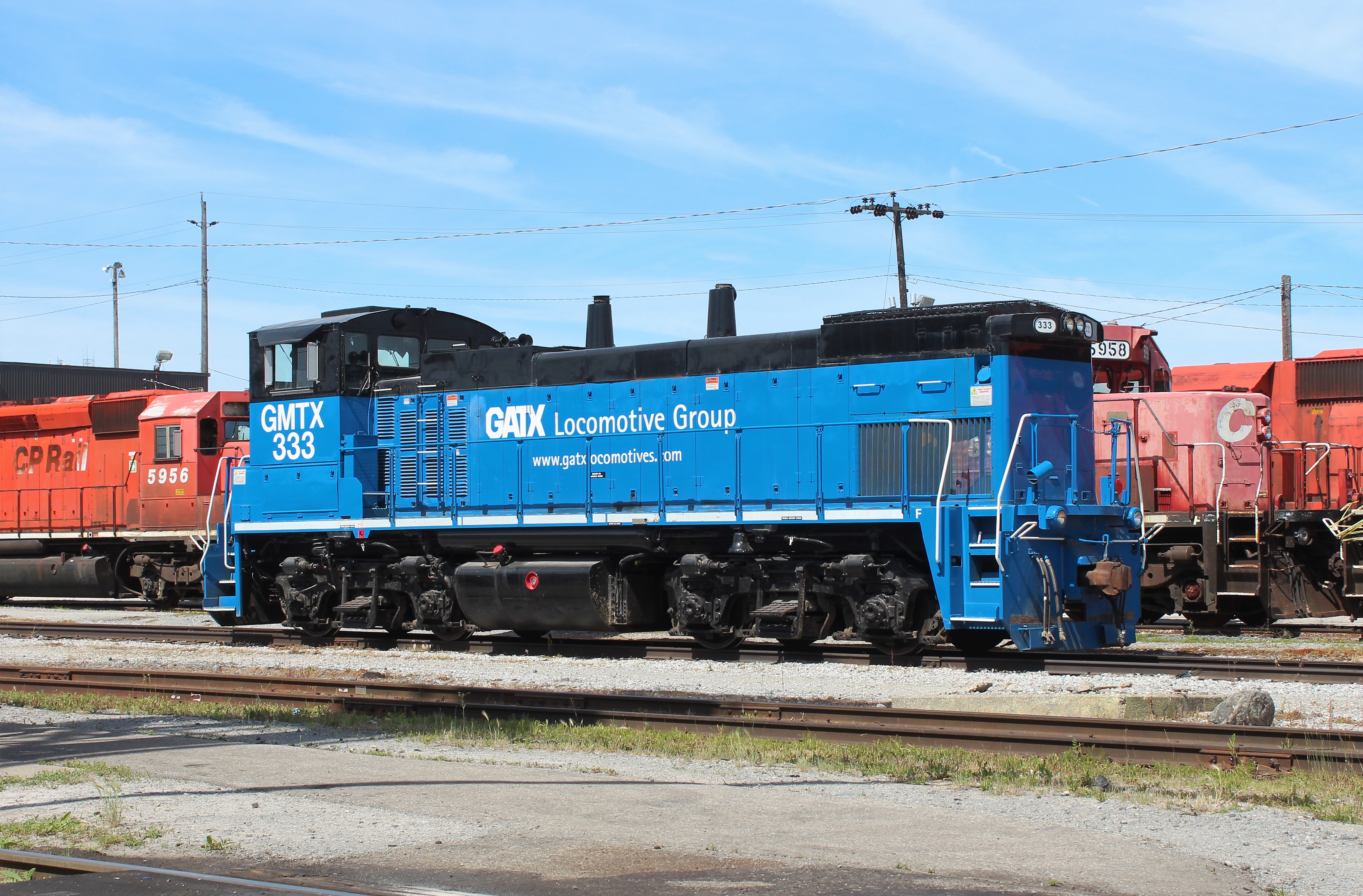 Railpictures.ca - Paul Santos Photo: GATX leasing MP15AC in transit ...