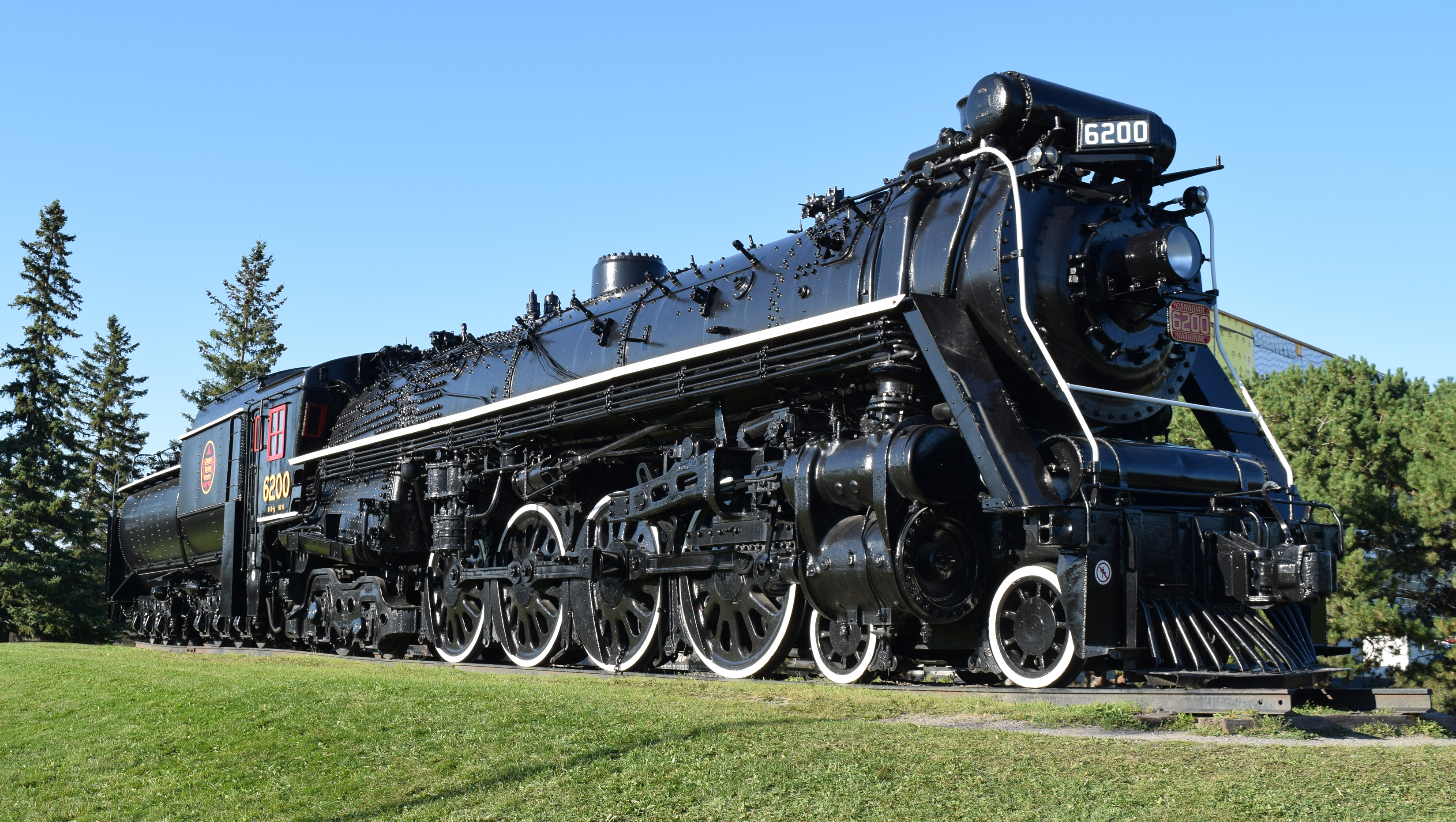 Railpictures.ca - Richard Glueck Photo: Outdoors of the Museum of ...