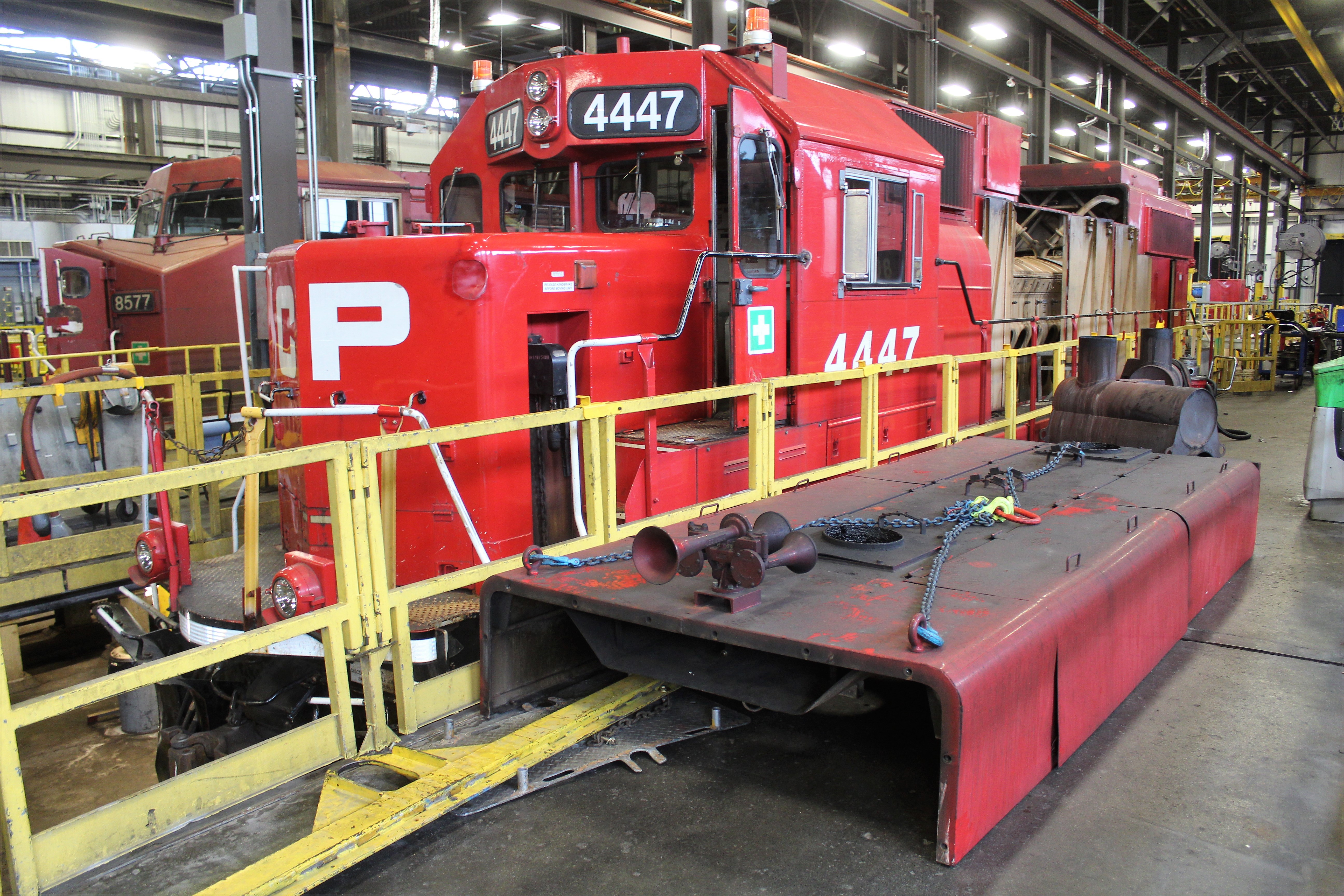 Railpictures.ca - Paul Santos Photo: Remote control equipped GP38-2 ...