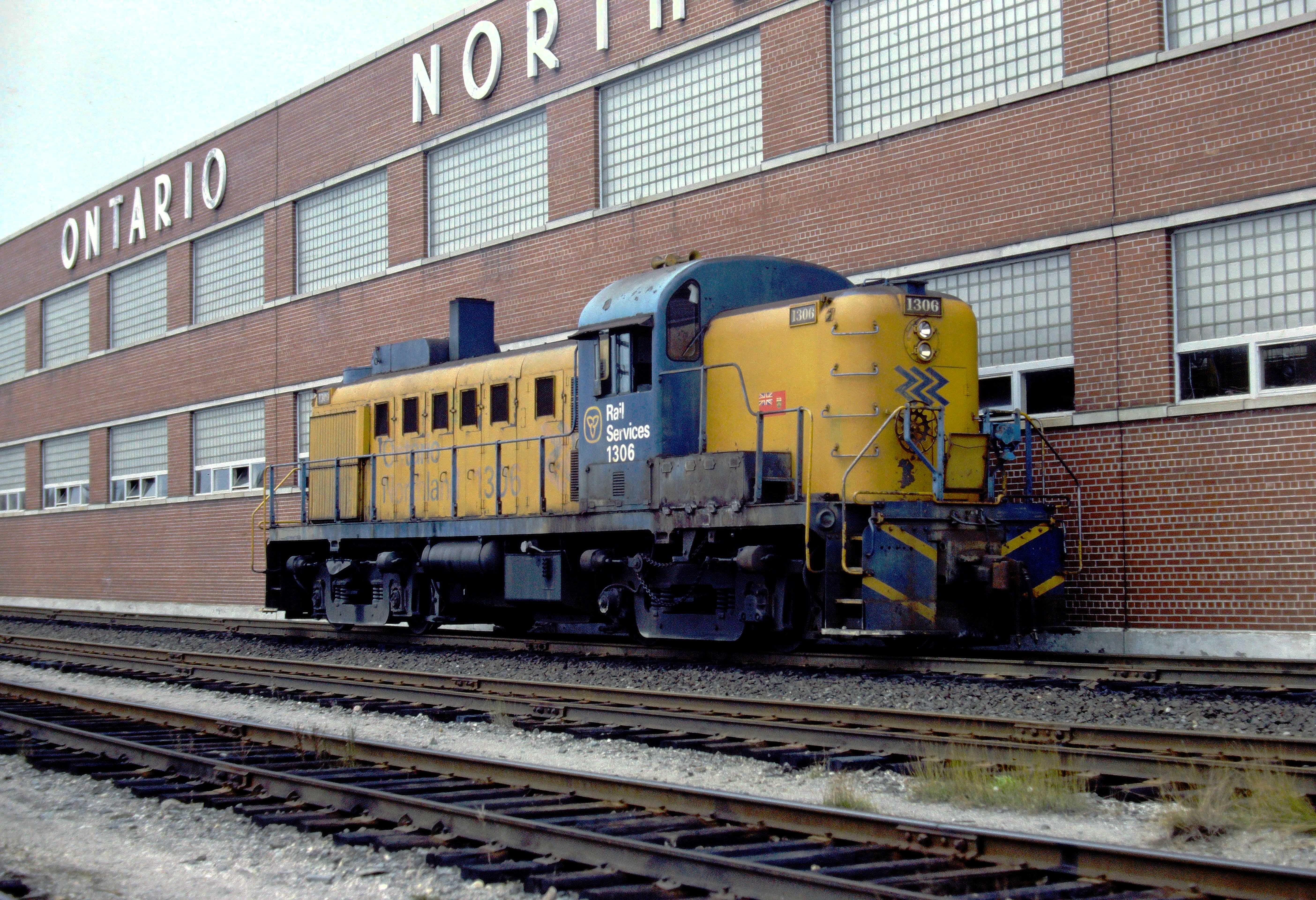 Railpictures.ca - George Redburn Photo: Ontario Northland RS-3, 1306 at ...