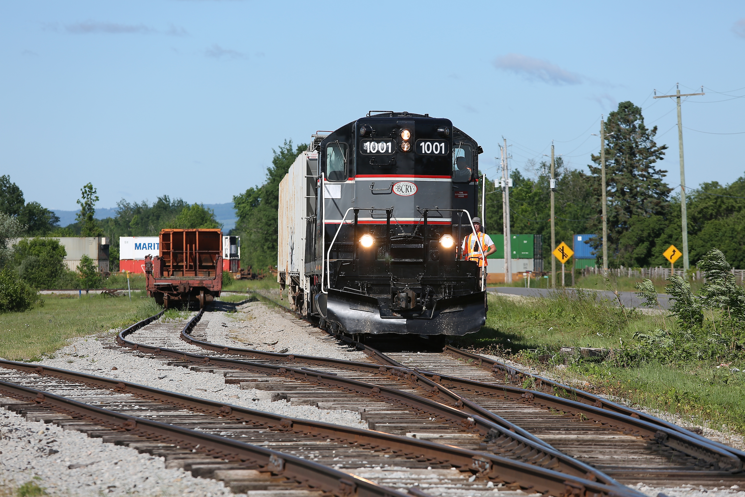 Railpictures.ca - Craig Allen Photo: On a sunny June morning, the BCRY ...