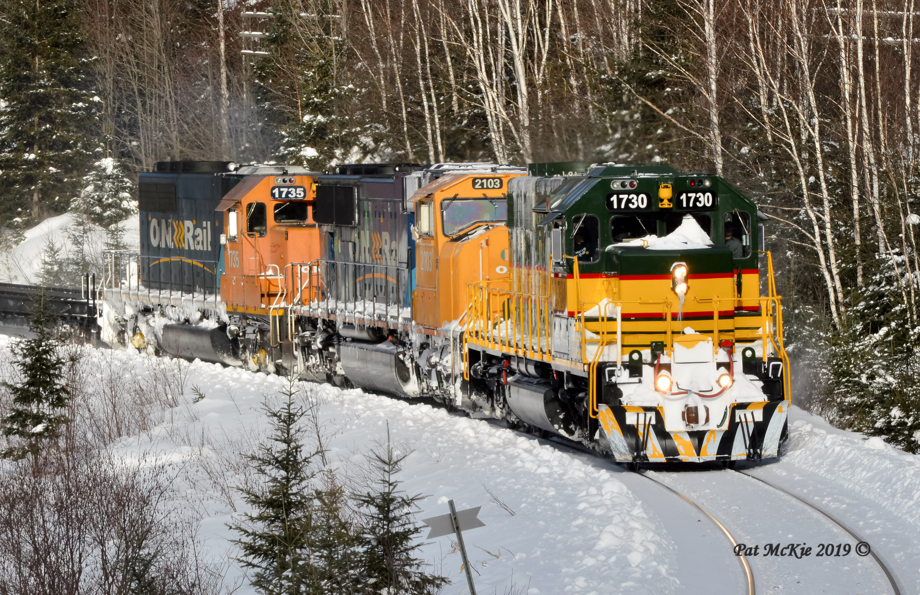 Railpictures.ca - Patrick McKie Photo: Hauling her first south bound ...