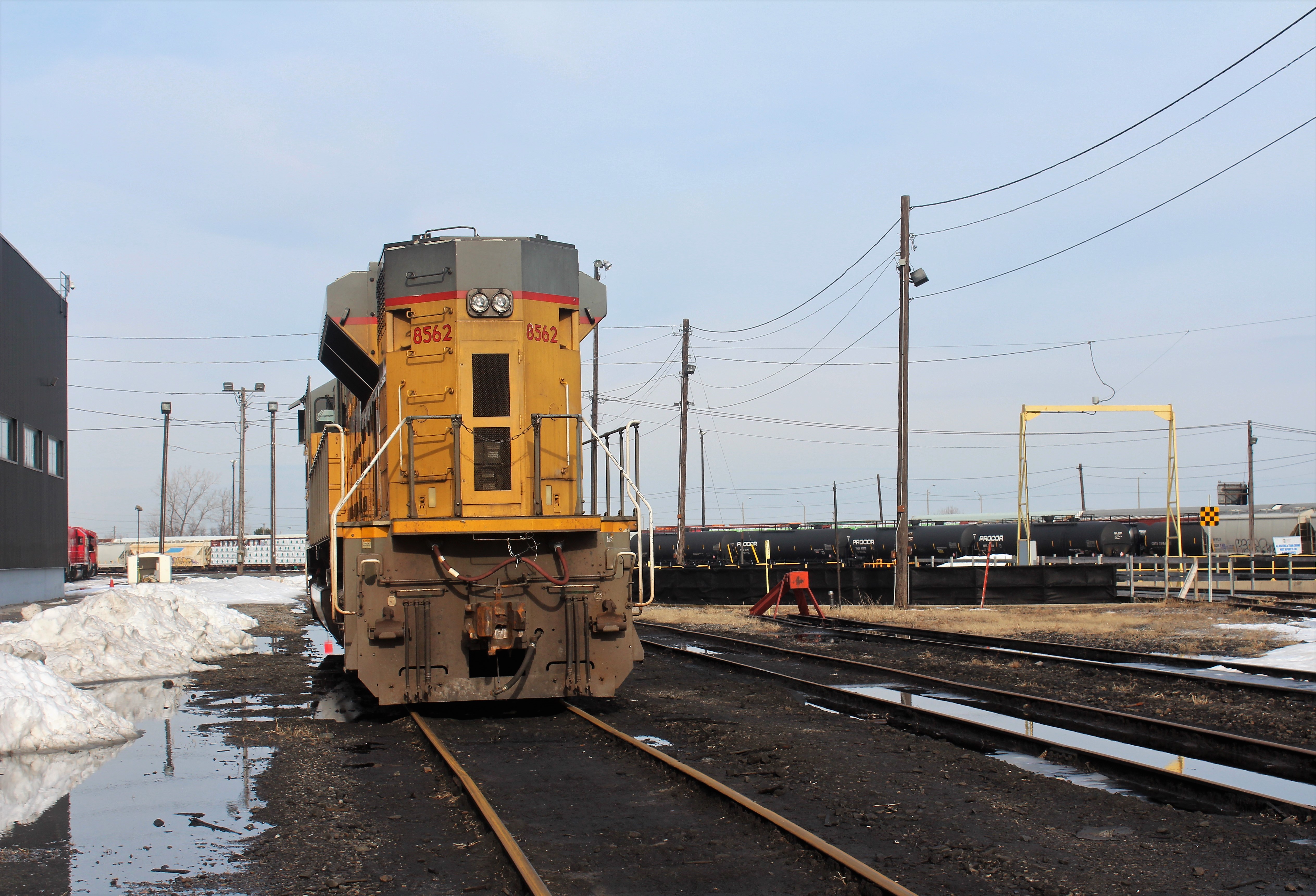 Railpictures.ca - Paul Santos Photo: On the south side of the diesel ...