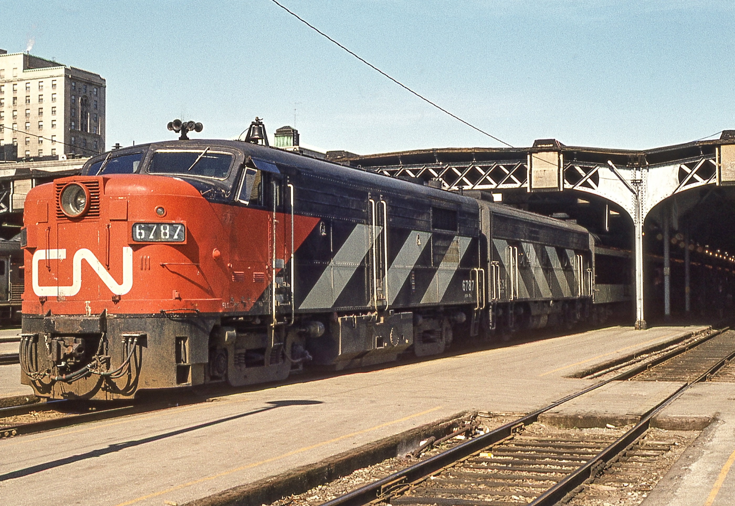 Railpictures.ca - Robert Farkas Photo: This image is from an Agfachrome ...
