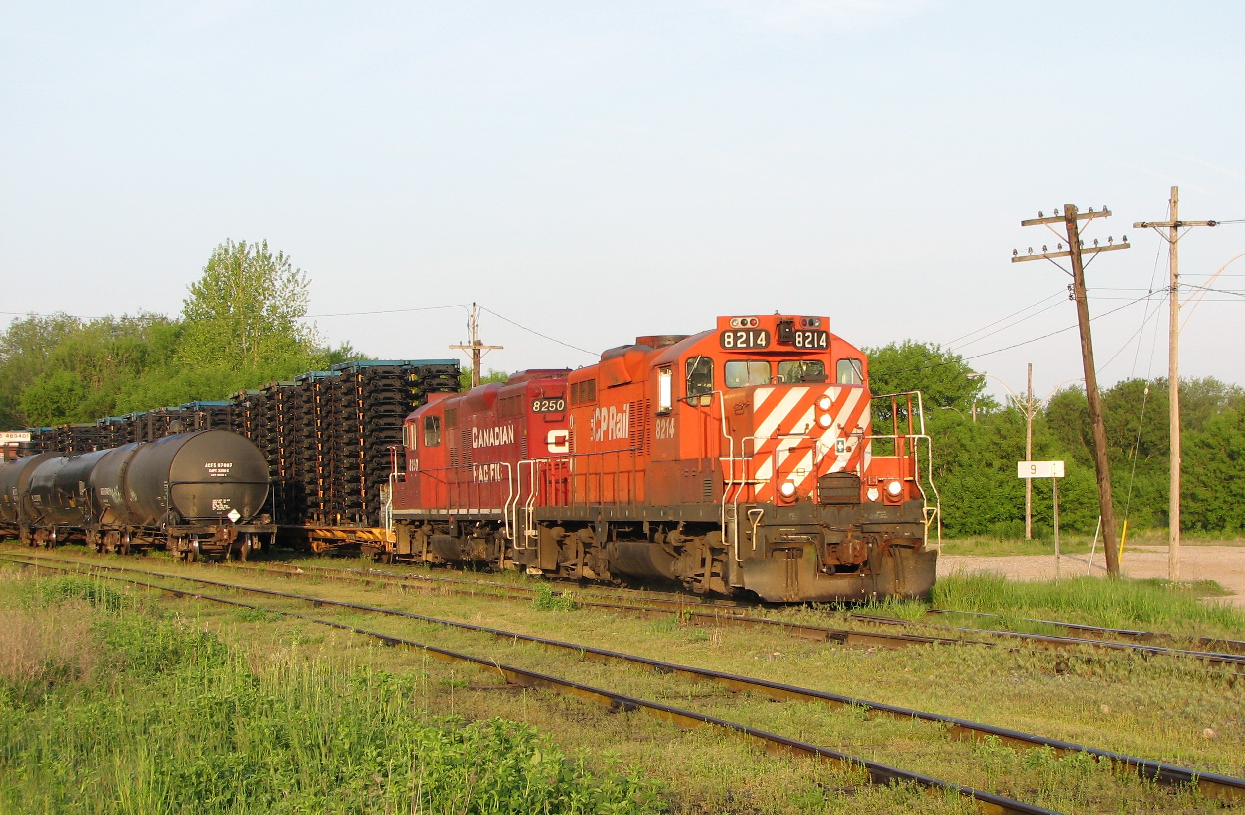 Railpictures.ca - Cam Leonard Photo: CP frame train rolling through ...