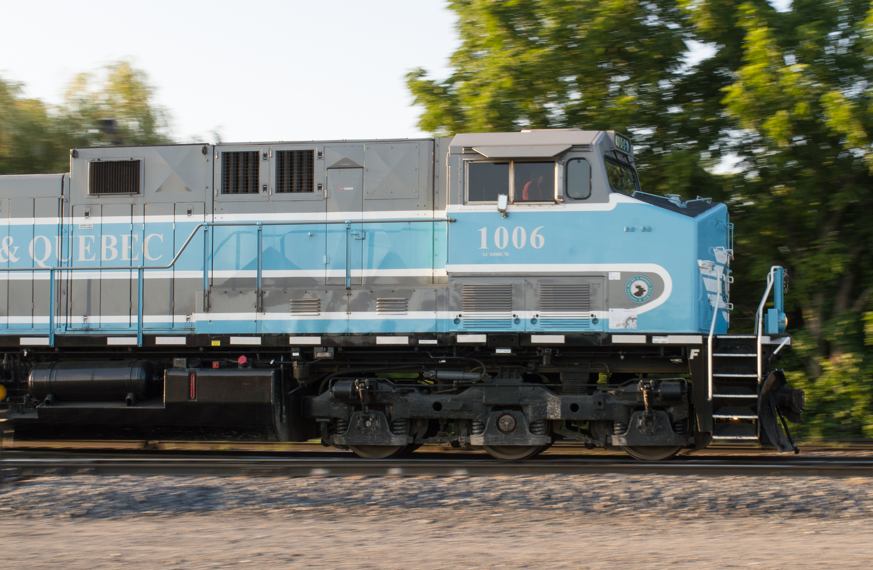 Railpictures.ca - Joseph Bishop Photo: CMQ Job 2 drills Farnham Yard as ...