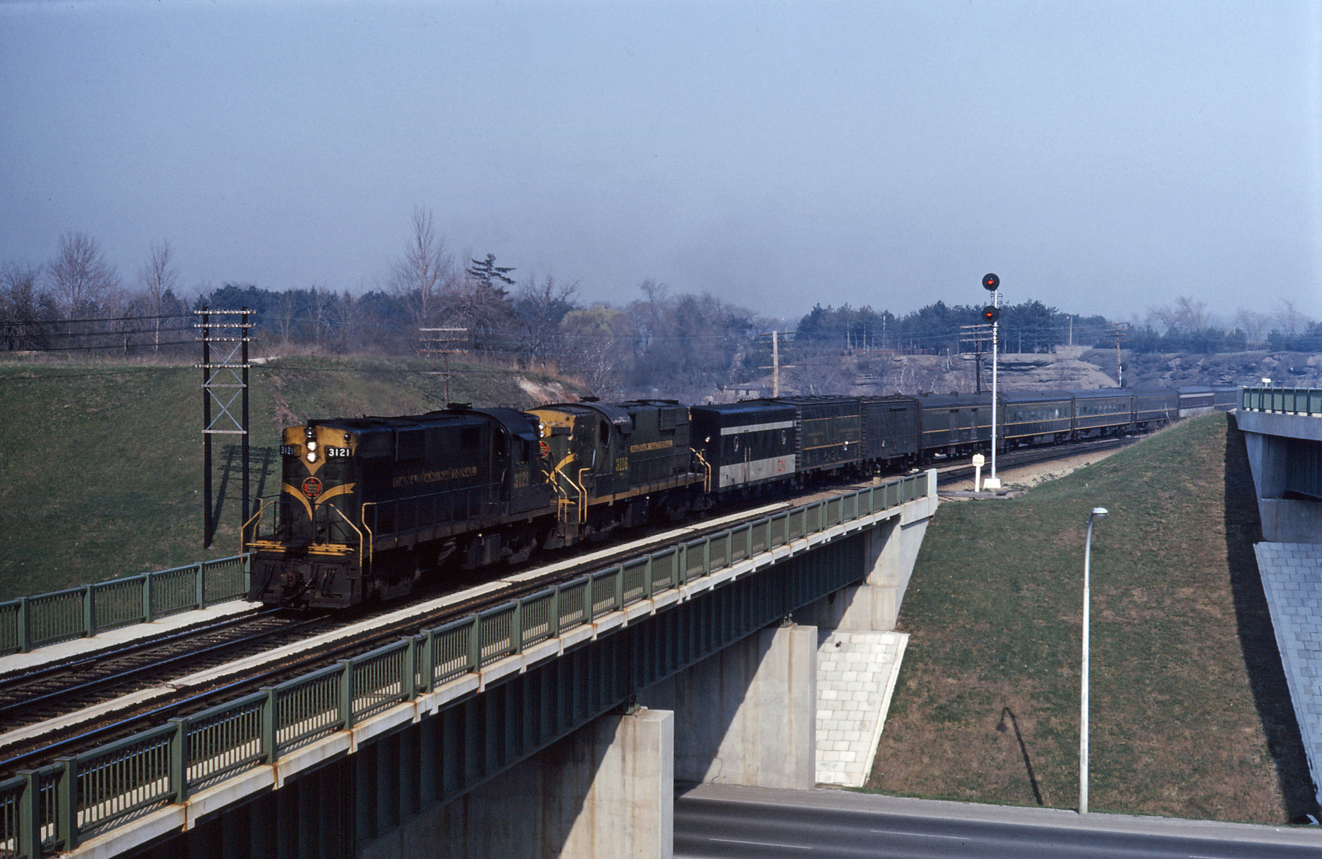 Railpictures.ca - Doug Page Photo: RS18s 3121 and 3116 lead an ...