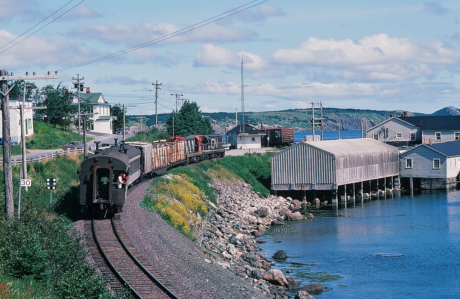 Railpictures.ca - sdfourty Photo: …A special place … The Rock ...