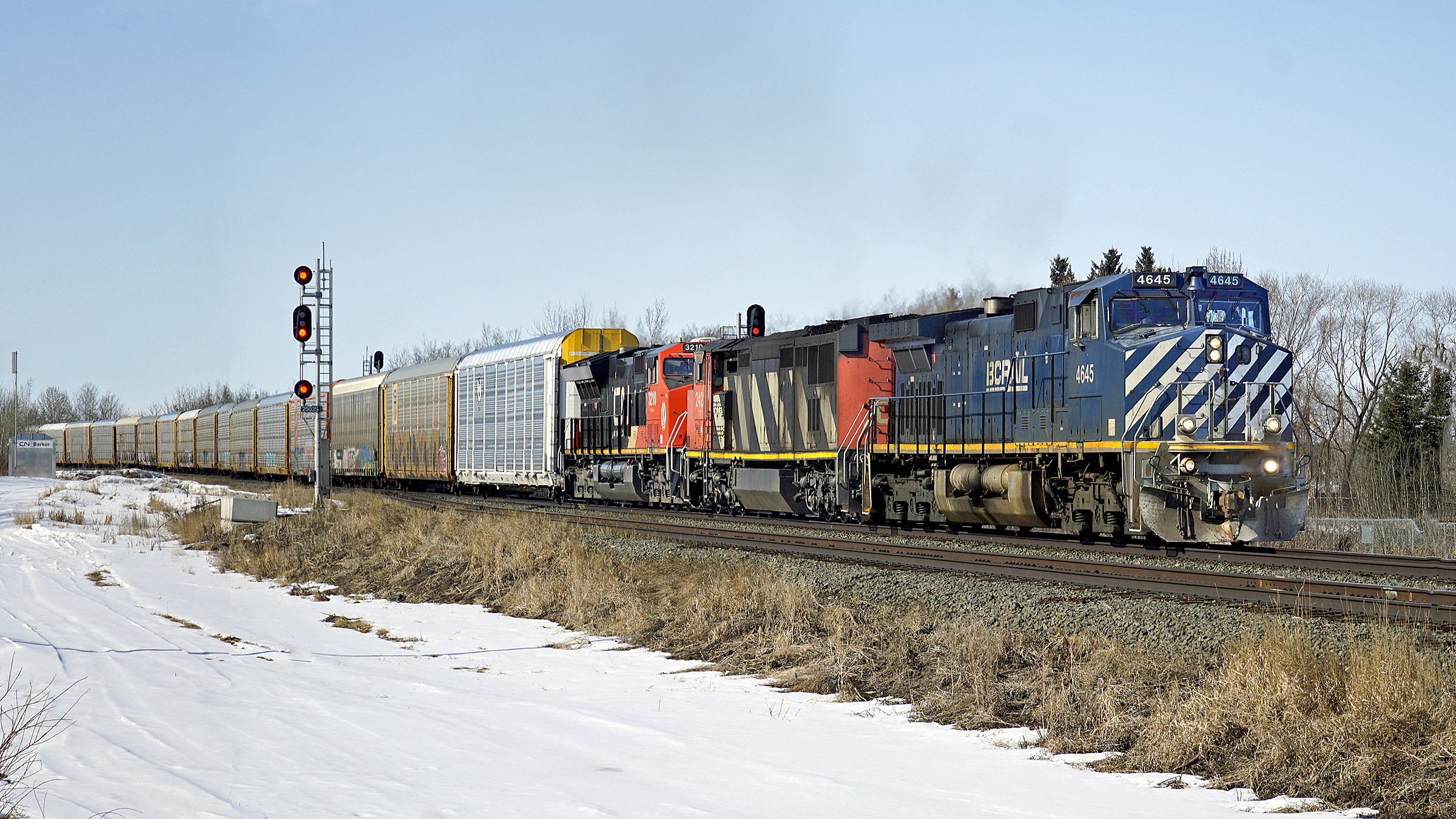 Railpictures.ca - colin arnot Photo: Theses days there’s not a lot of ...