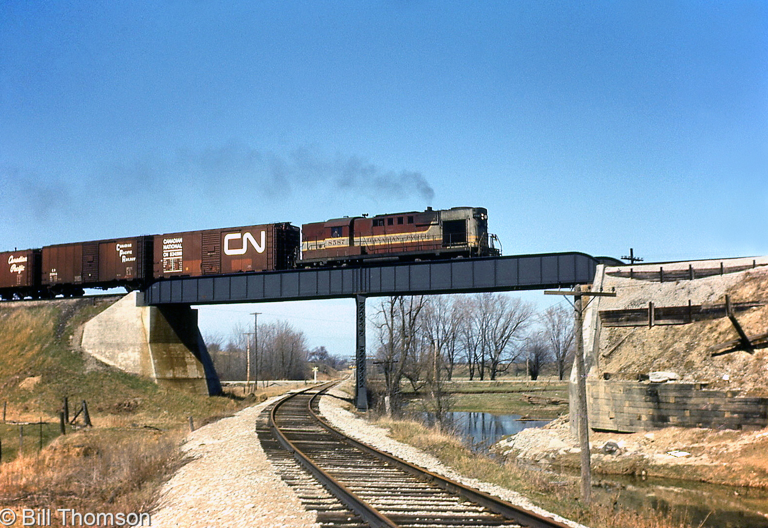 Railpictures.ca - Bill Thomson Photo: Canadian Pacific RS10 8587 leads ...