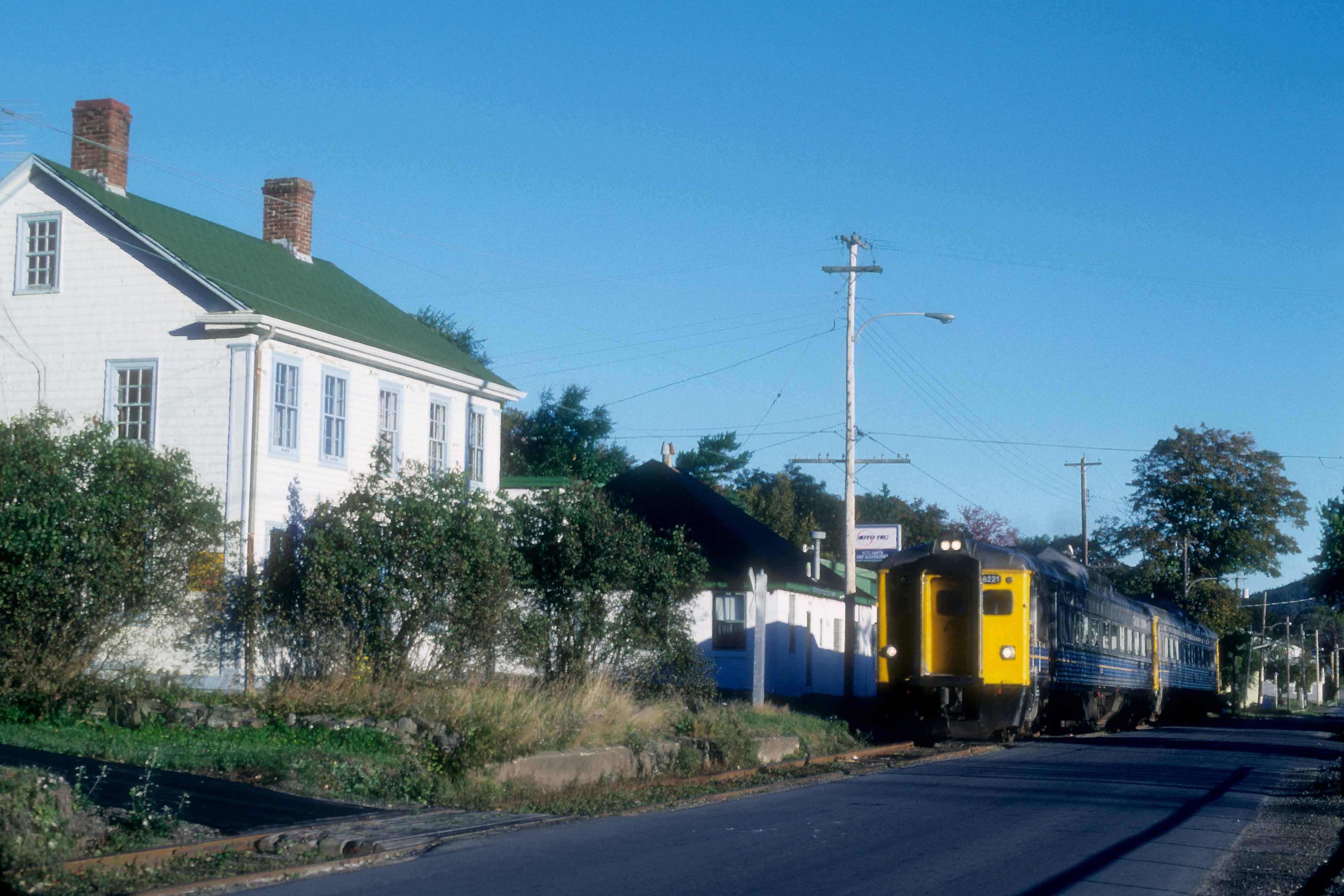 Railpictures.ca - Bill Linley Photo: VIA Train 152,the Evangeline, is ...