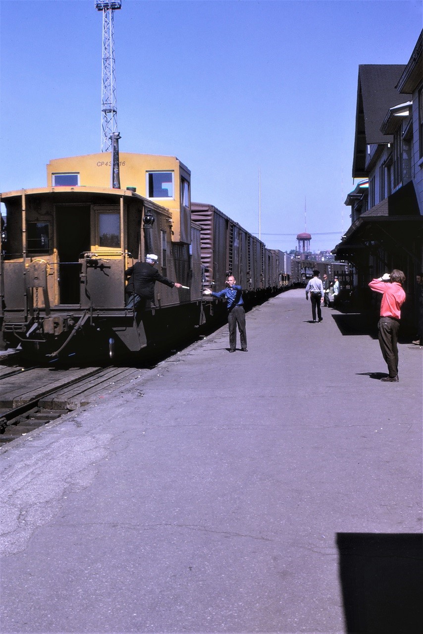 Railpictures.ca - First954 Photo: Railroading as it used to be!!! A CP ...