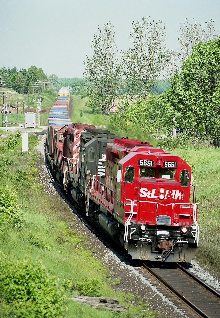 Railpictures.ca - A.W.Mooney Photo: It was interesting when CP ...