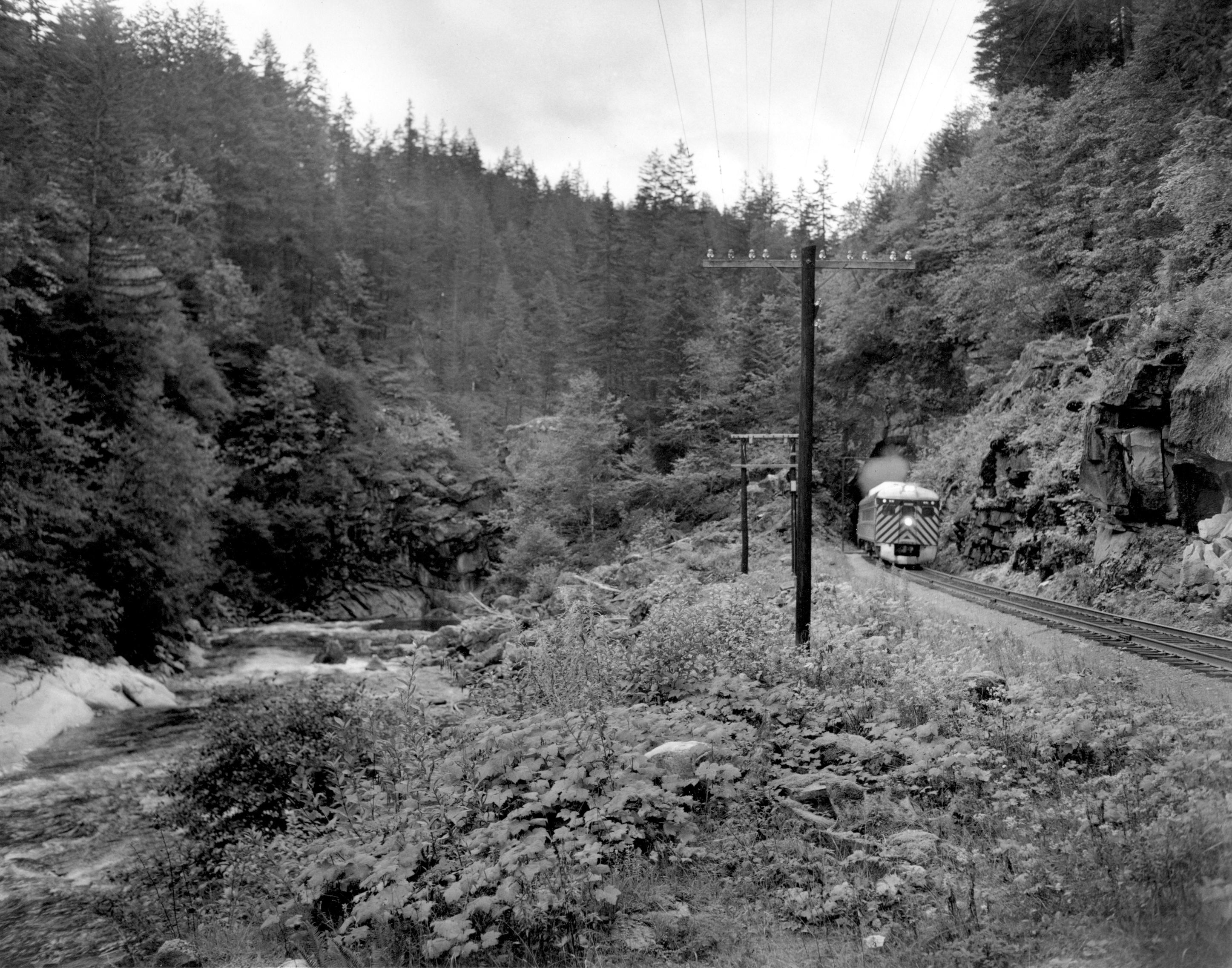 Railpictures.ca - Andy Morin Photo: Shortly after previous photo of #46 ...