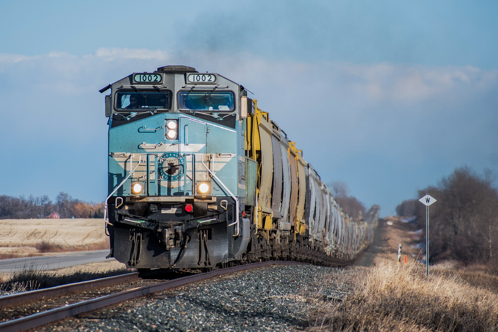 Railpictures.ca - Tyler Kowalski Photo: An unexpected sight coming home ...