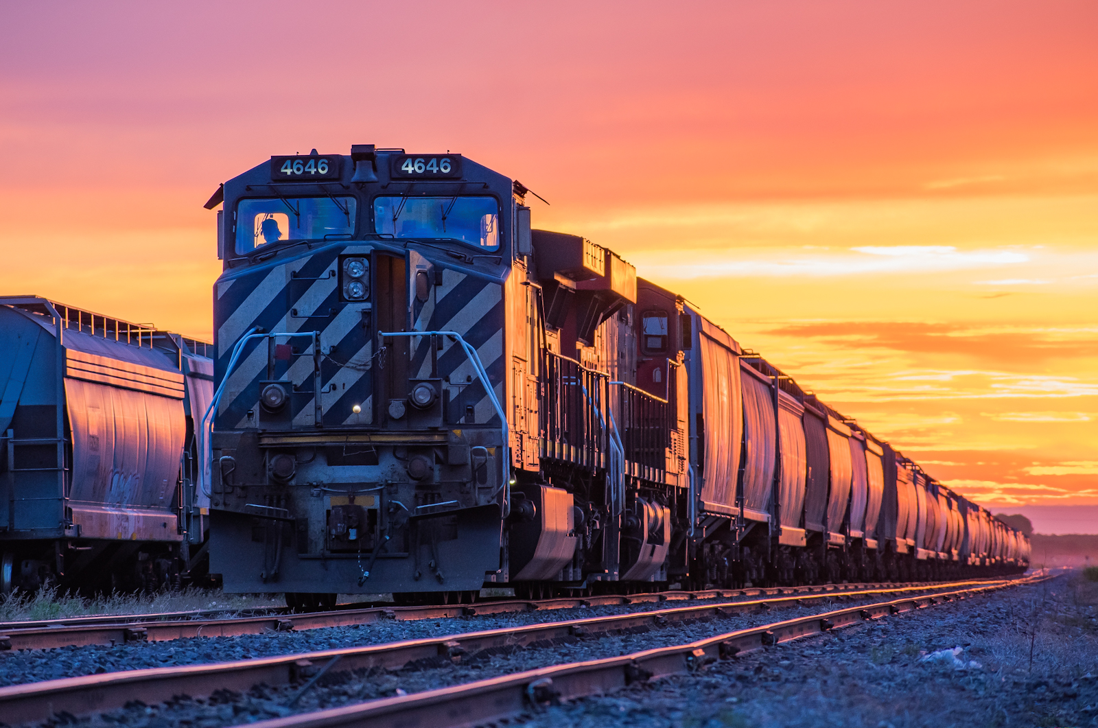Railpictures.ca - Tyler Kowalski Photo: After a Dauphin crew built the ...